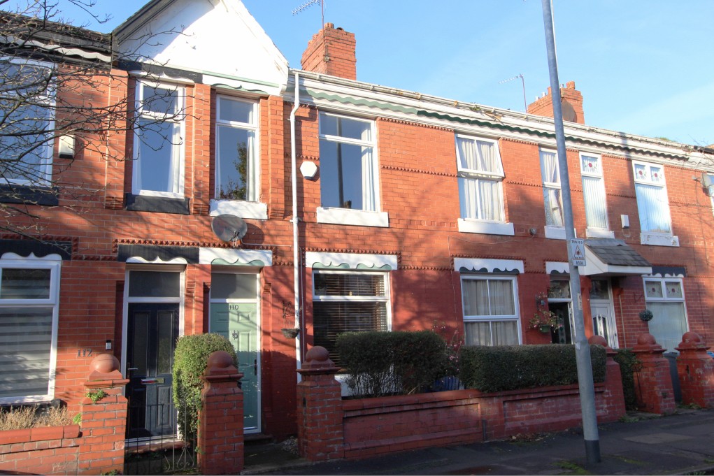 2 bedroom terraced house for sale in Thornton Road, Manchester, M14 7WS
