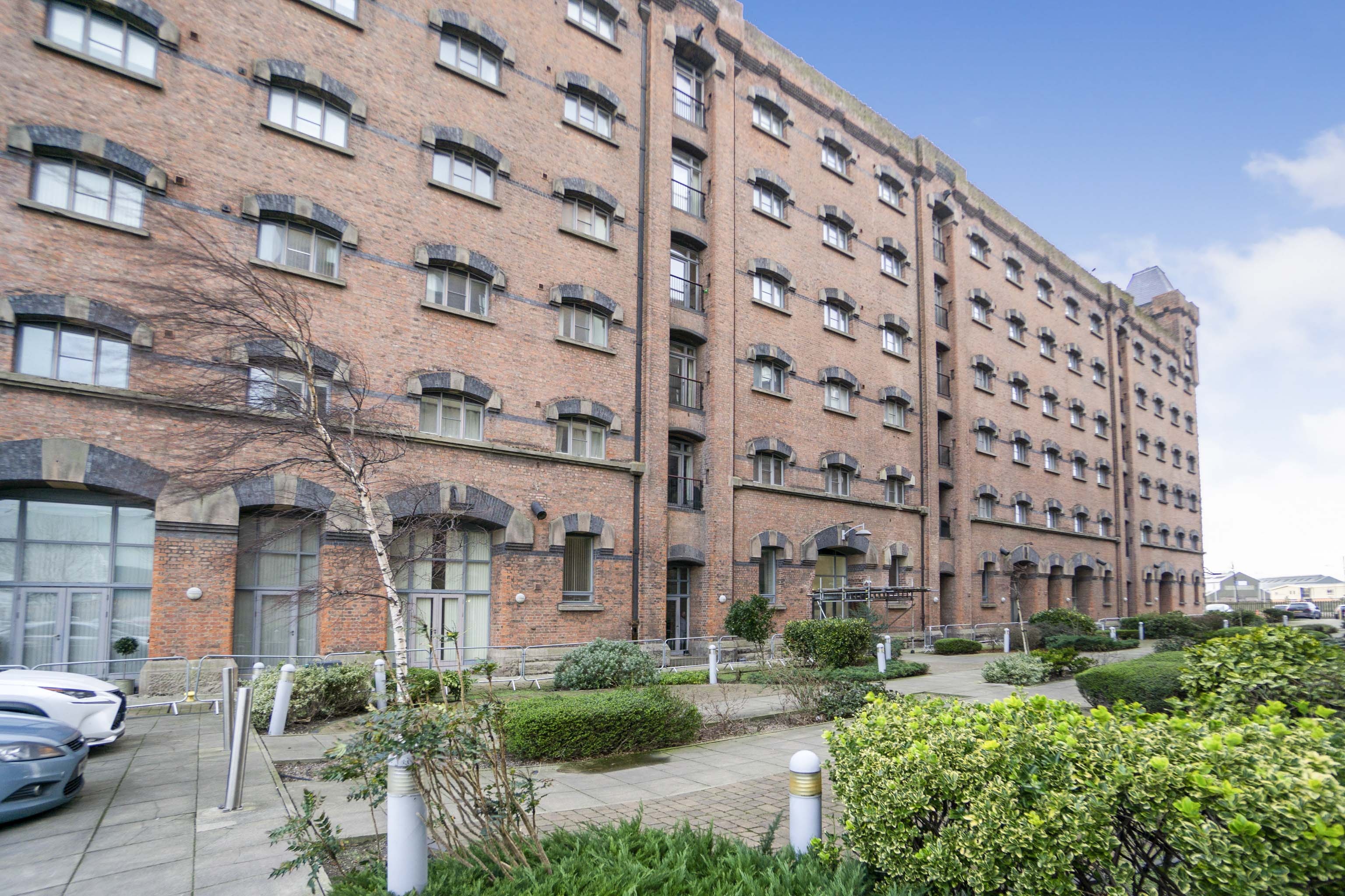 2 bedroom apartment for sale in Dock Road, Birkenhead, CH41 1DN