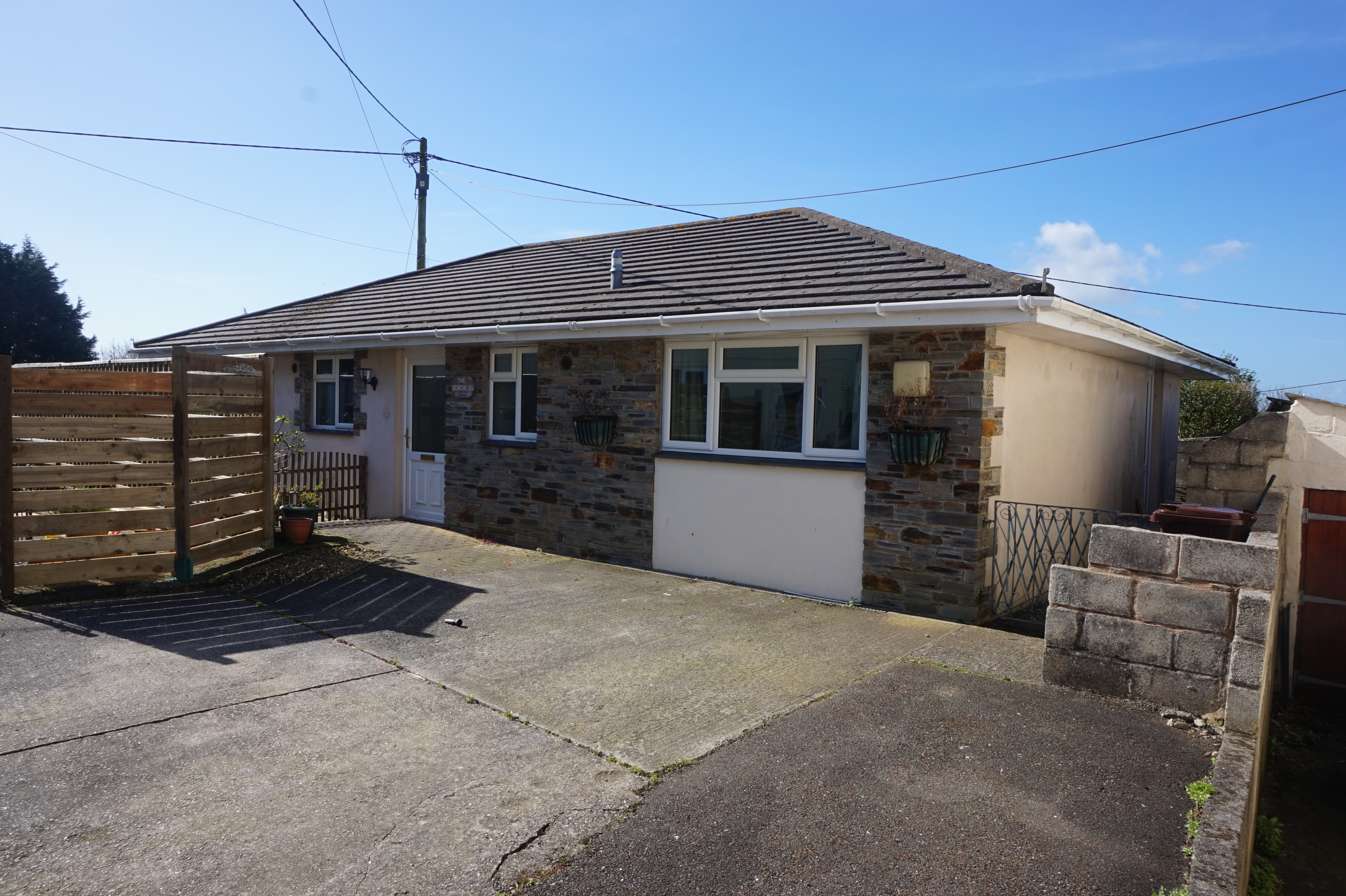 2 bedroom detached bungalow for sale in Pelynt, Looe, PL13 2LB