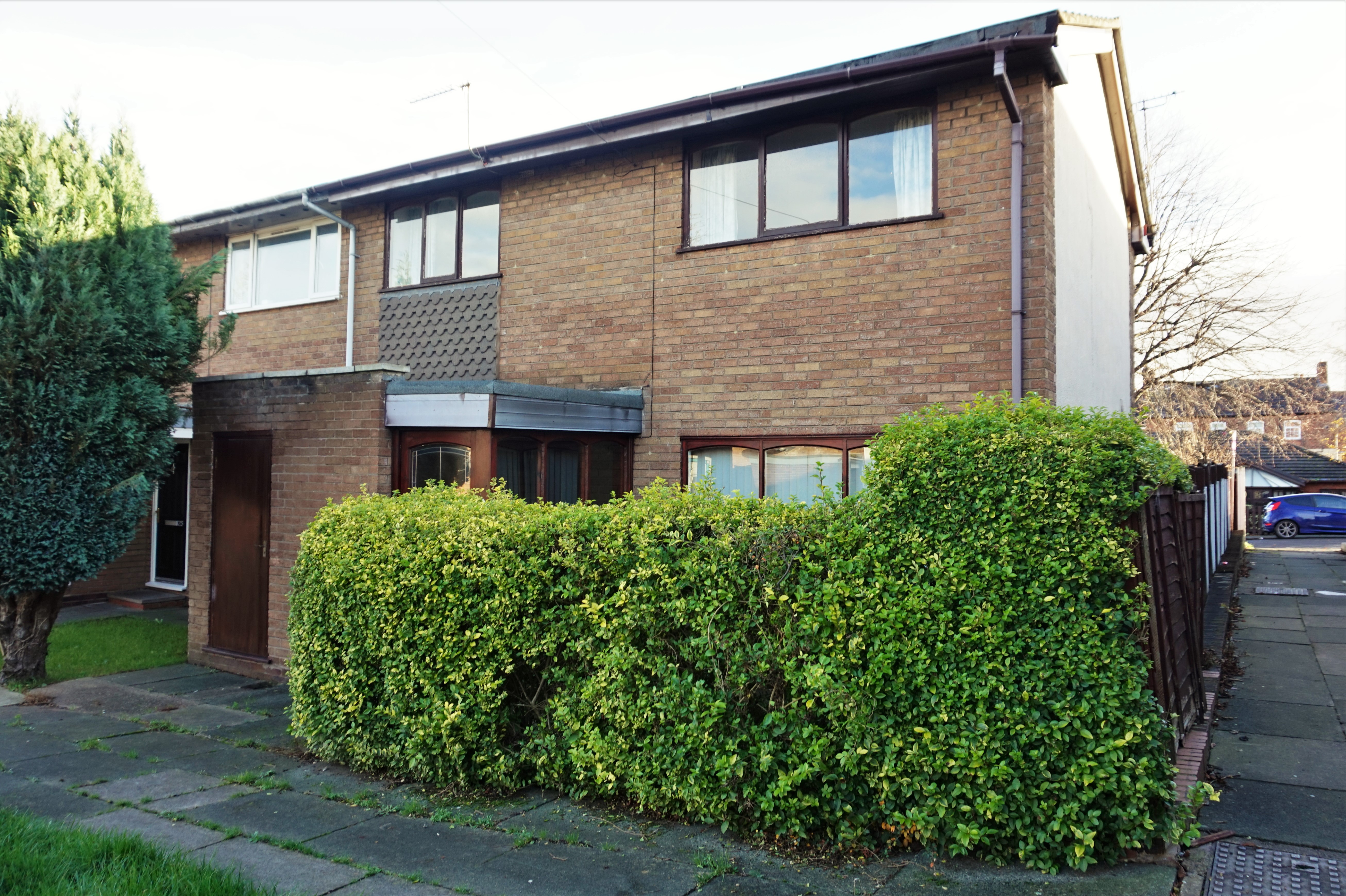 3 bedroom semi-detached house for sale in Peter Place, Crewe, CW1 3DX