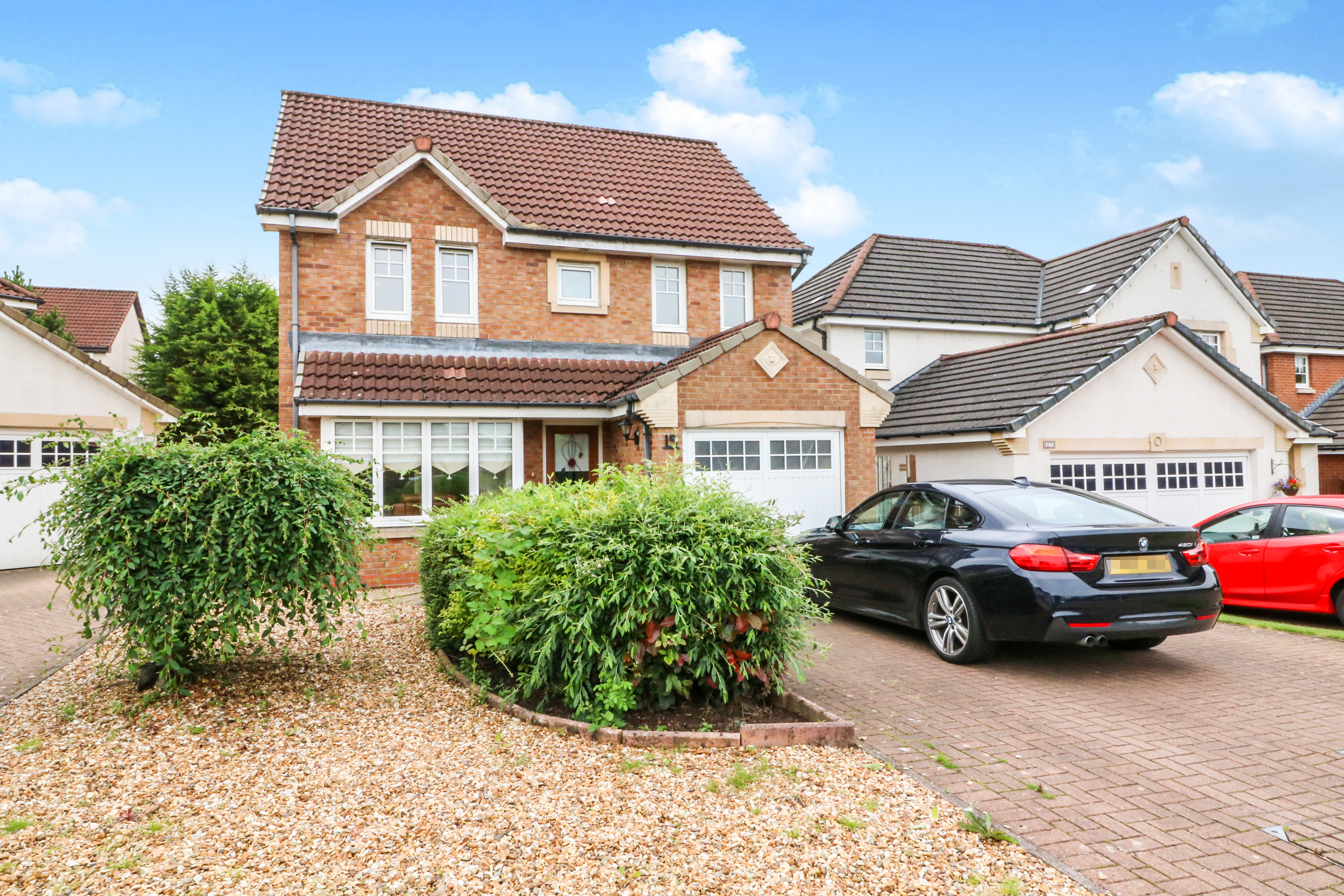 4 bedroom detached house for sale in Lawrence Court, Larbert, FK5 4FS