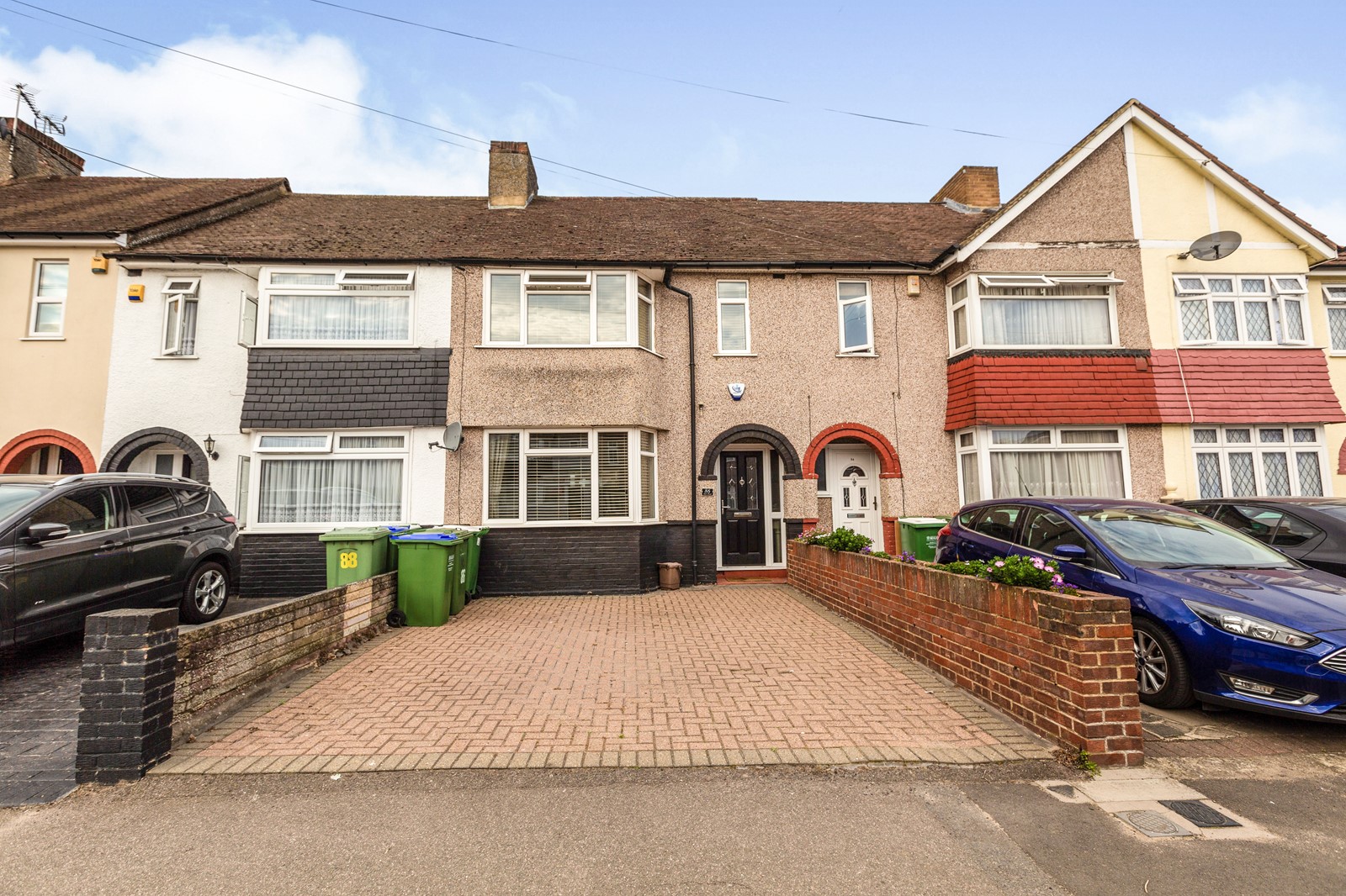 3 bedroom terraced house for sale in Hurst Road, Erith, DA8 3EN