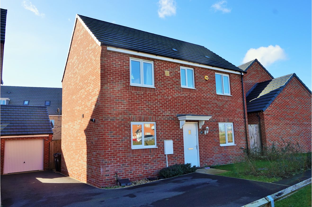 3 bedroom detached house for sale in Luna Way, Cardea, Peterborough ...