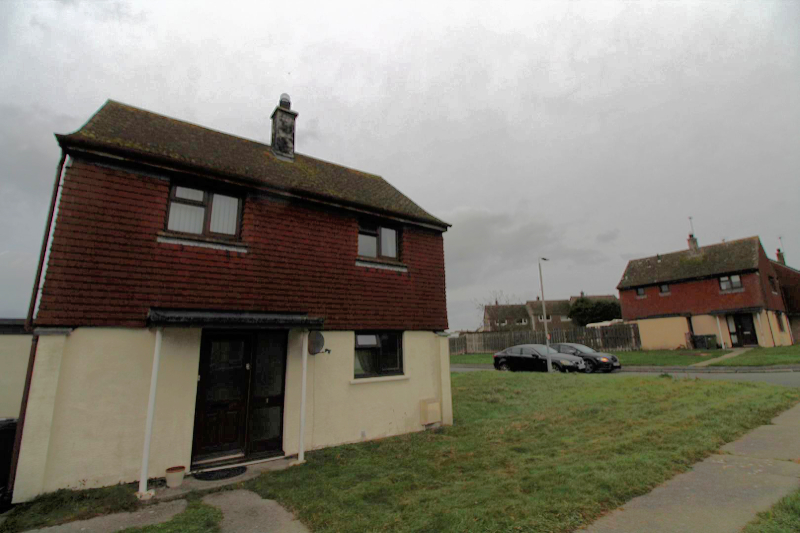 2 bedroom semi-detached house for sale in Dinam Road, Valley, LL65 3NB