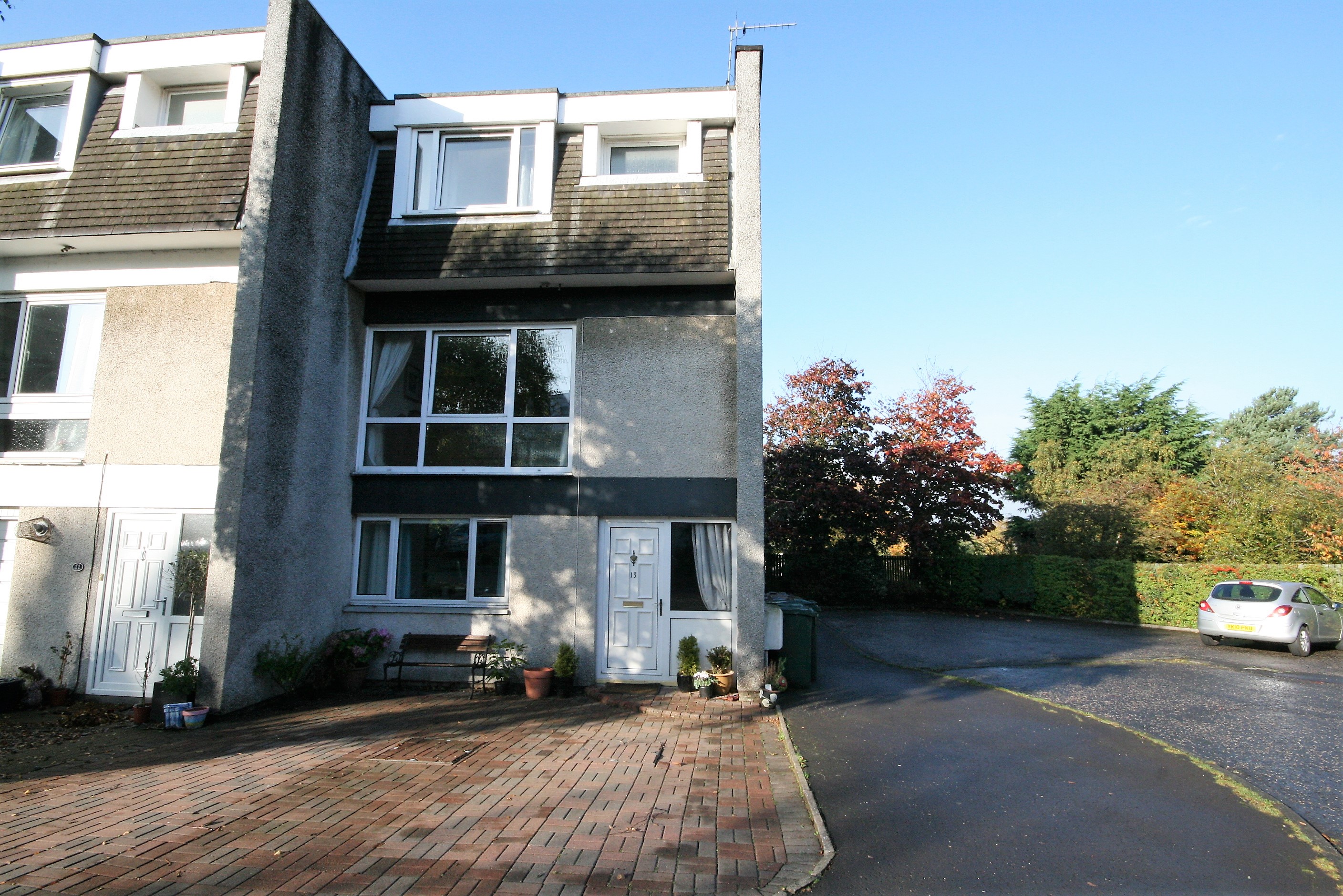 4 bedroom town house for sale in Craigmount Bank West, Edinburgh, EH4 8HG