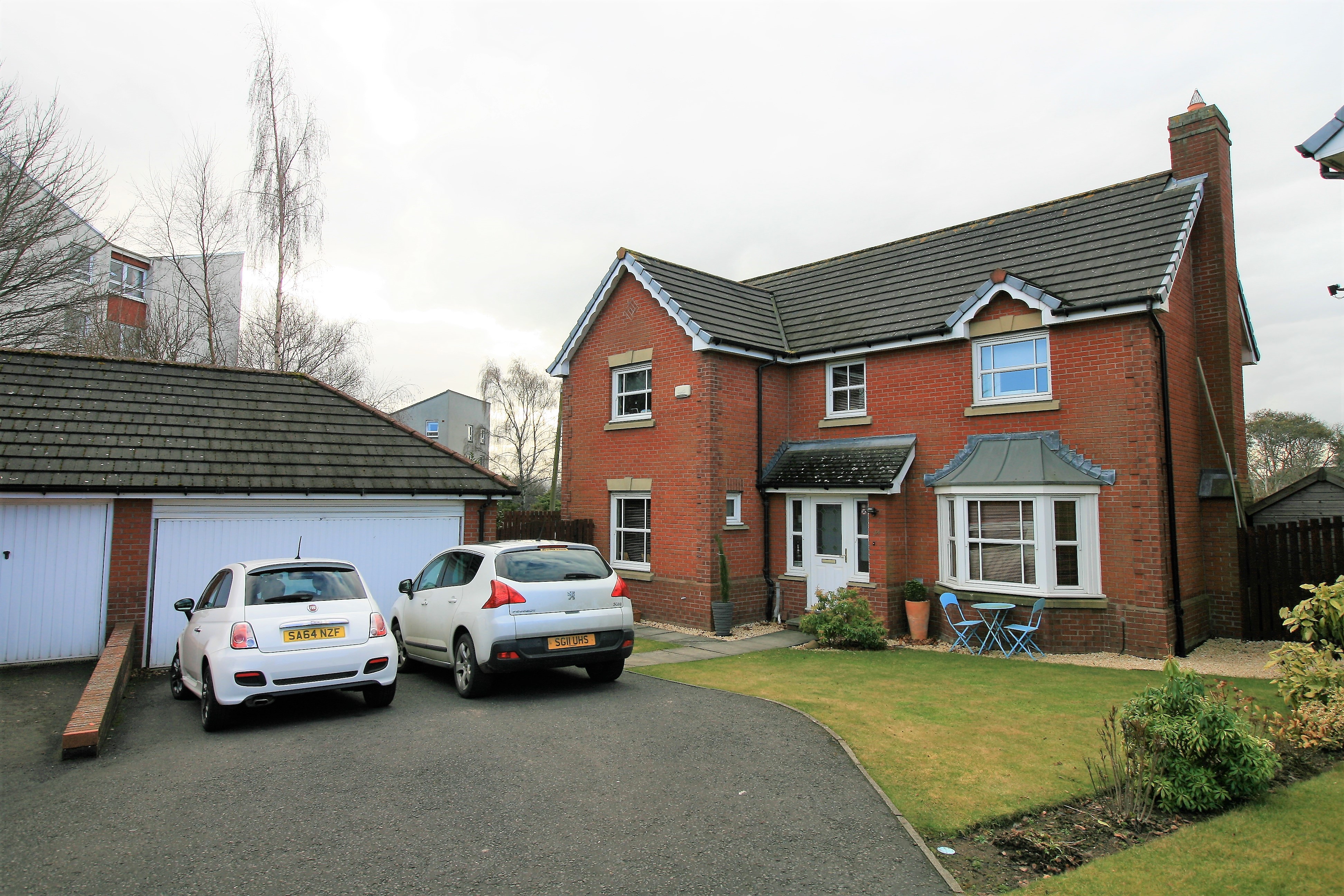 4 bedroom detached house for sale in East Craigs Rigg, Edinburgh, EH12 8JA