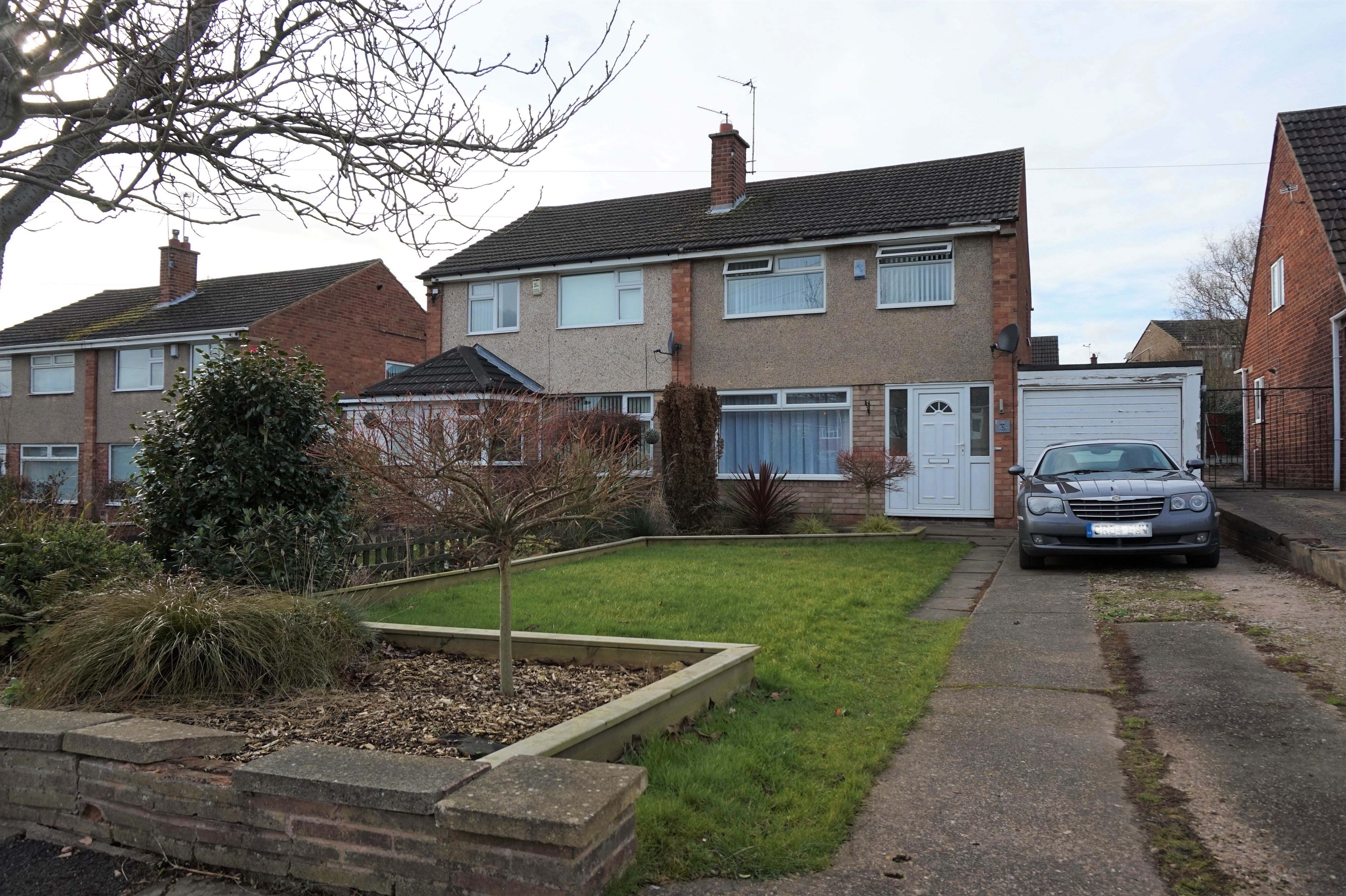 3 bedroom semi-detached house for sale in Gainsborough Close ...