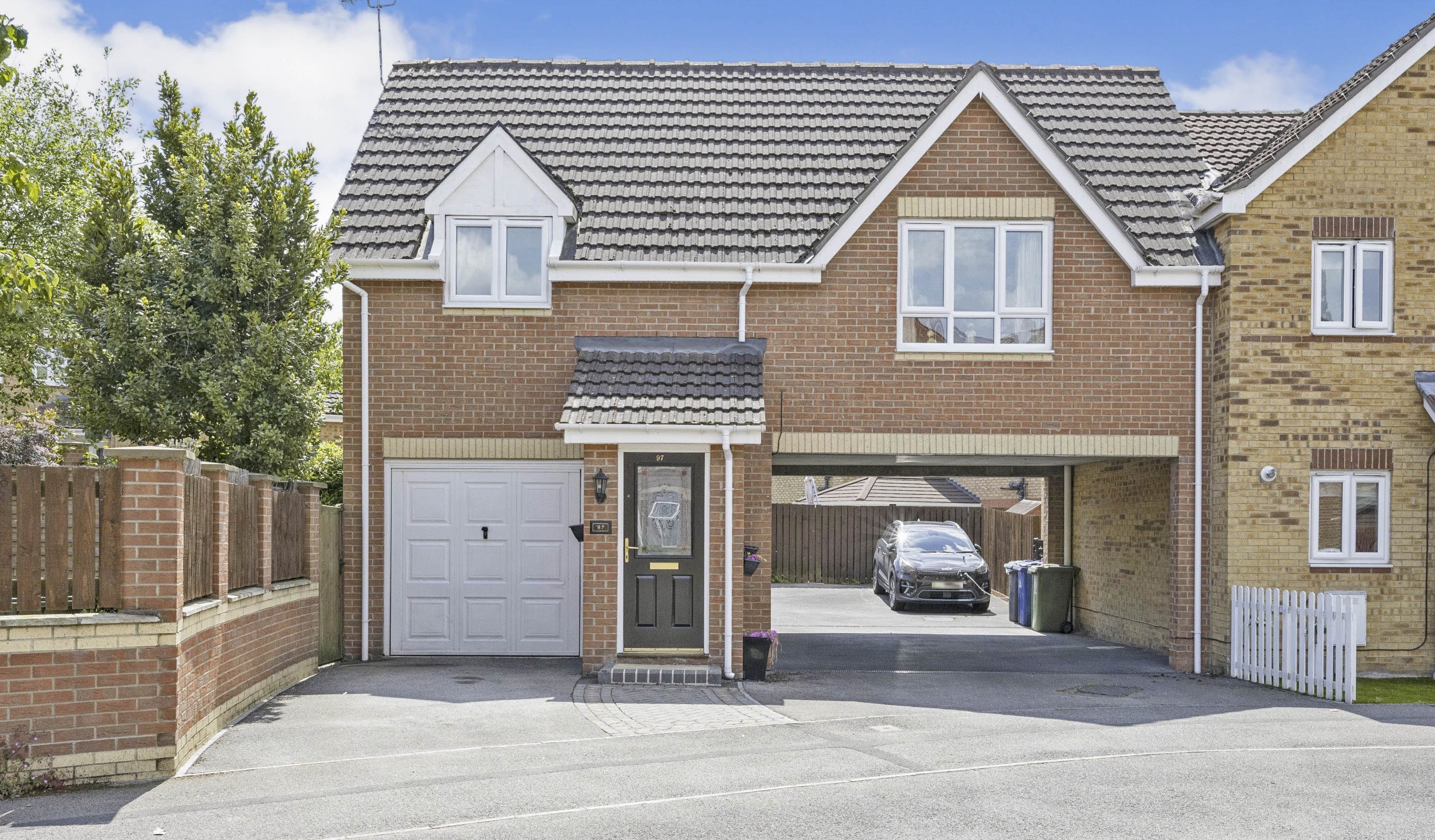 2 bedroom end of terrace house for sale in Reeves Way, Armthorpe ...