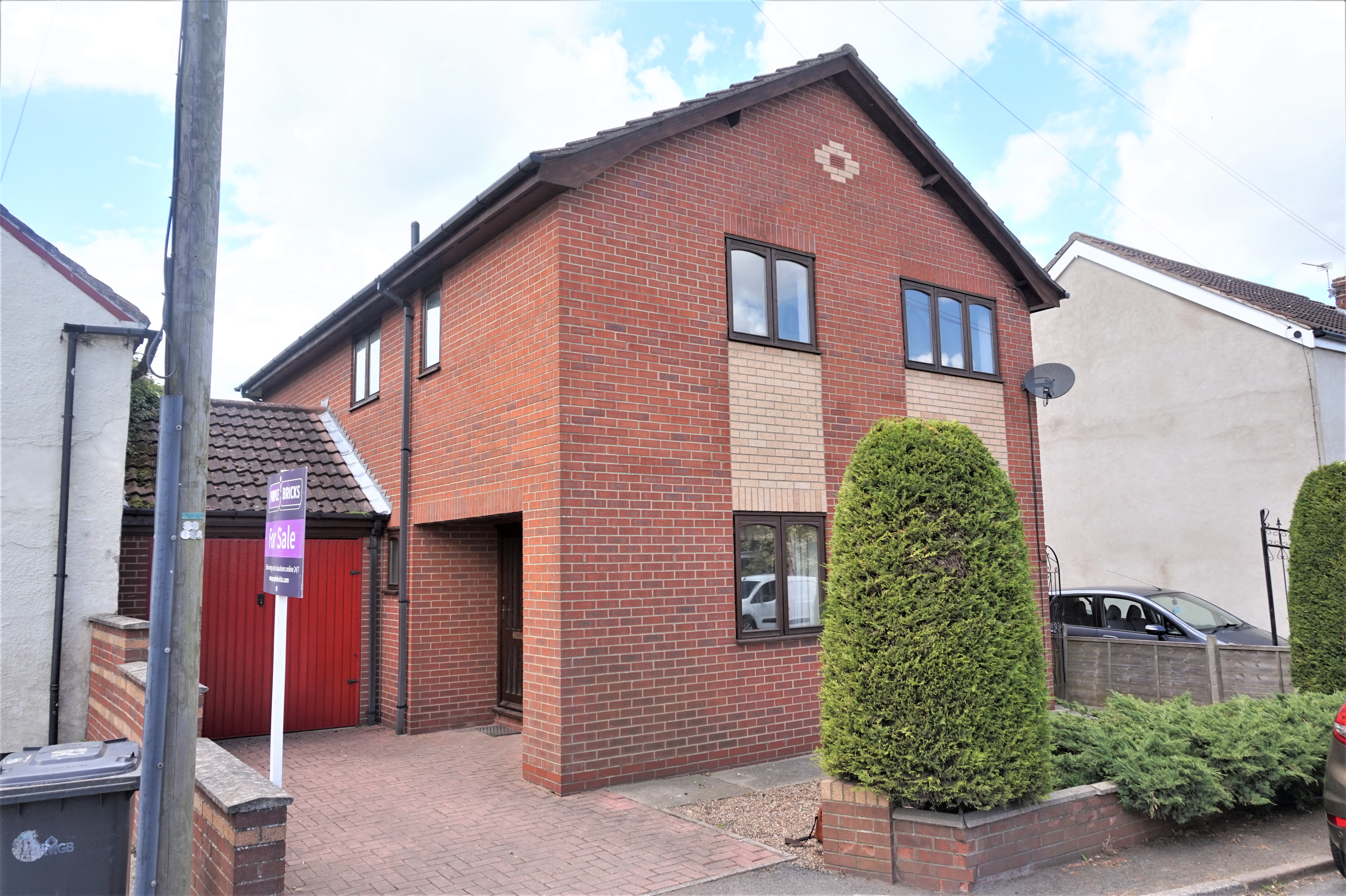 3 bedroom detached house for sale in Townside, Immingham, DN40 3NL