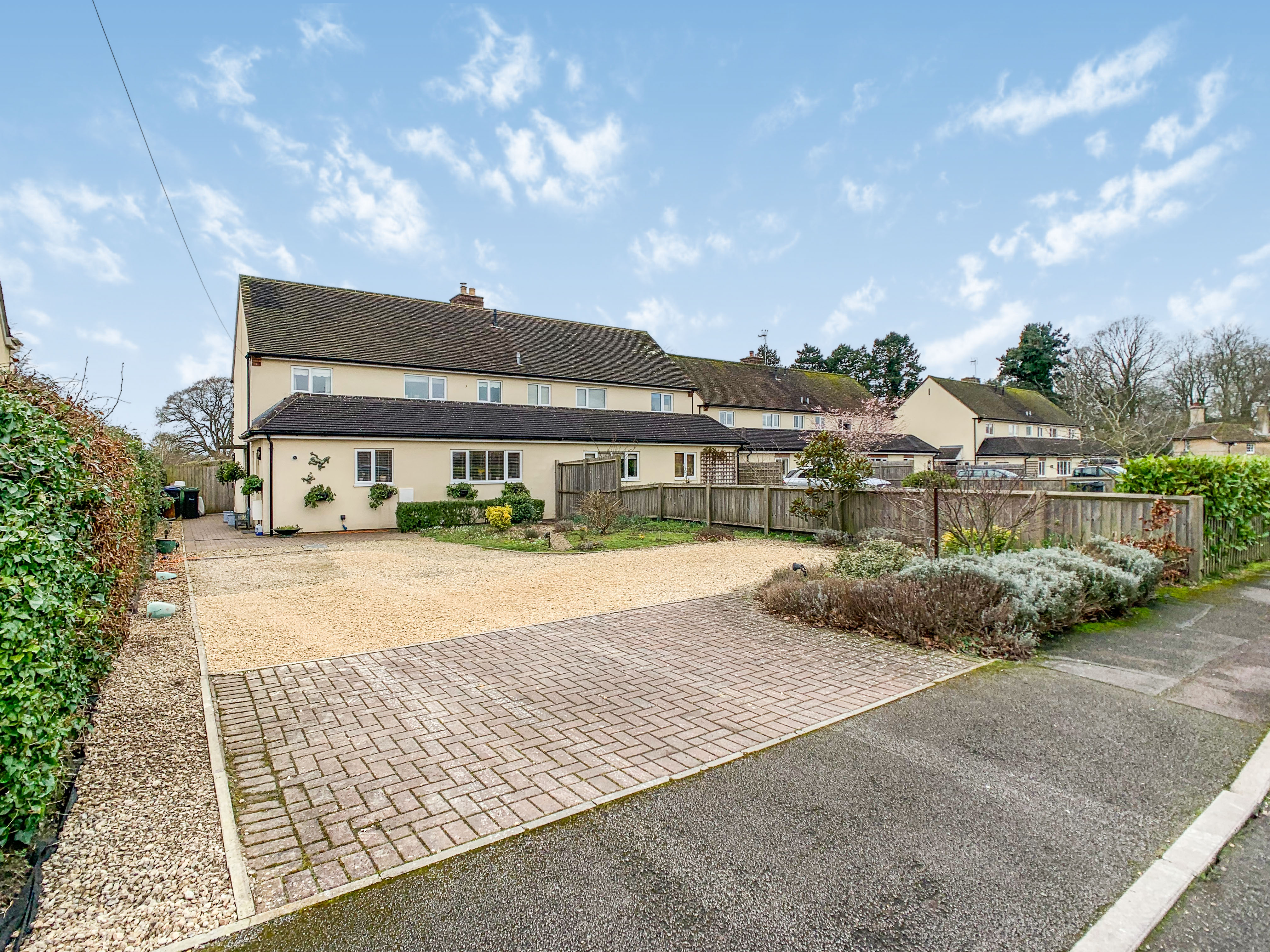 3 bedroom semi-detached house for sale in Green Lane, Devizes, SN10 5BL