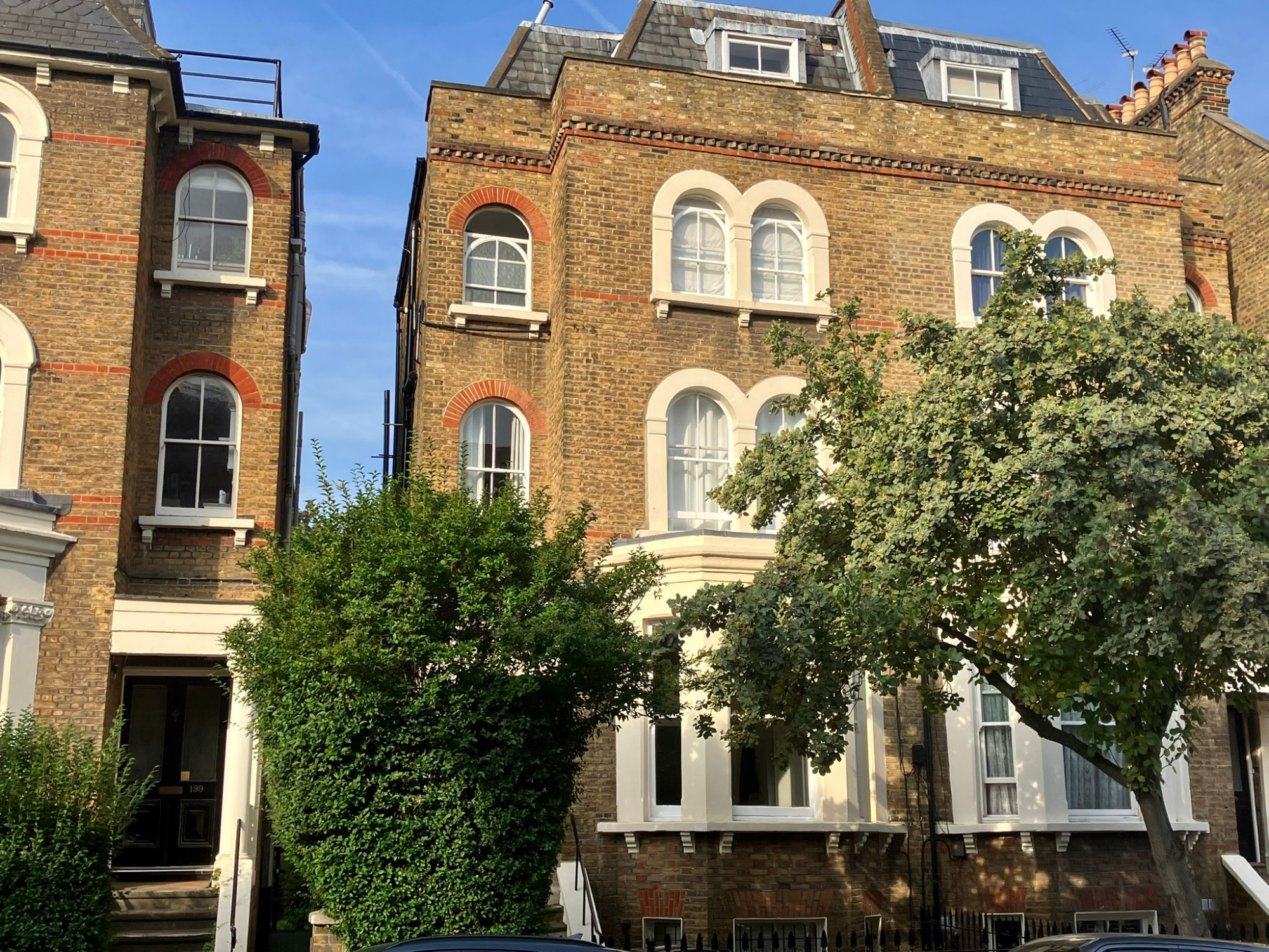 1 bedroom flat for sale in Victoria Rise, Clapham, SW4 0PF