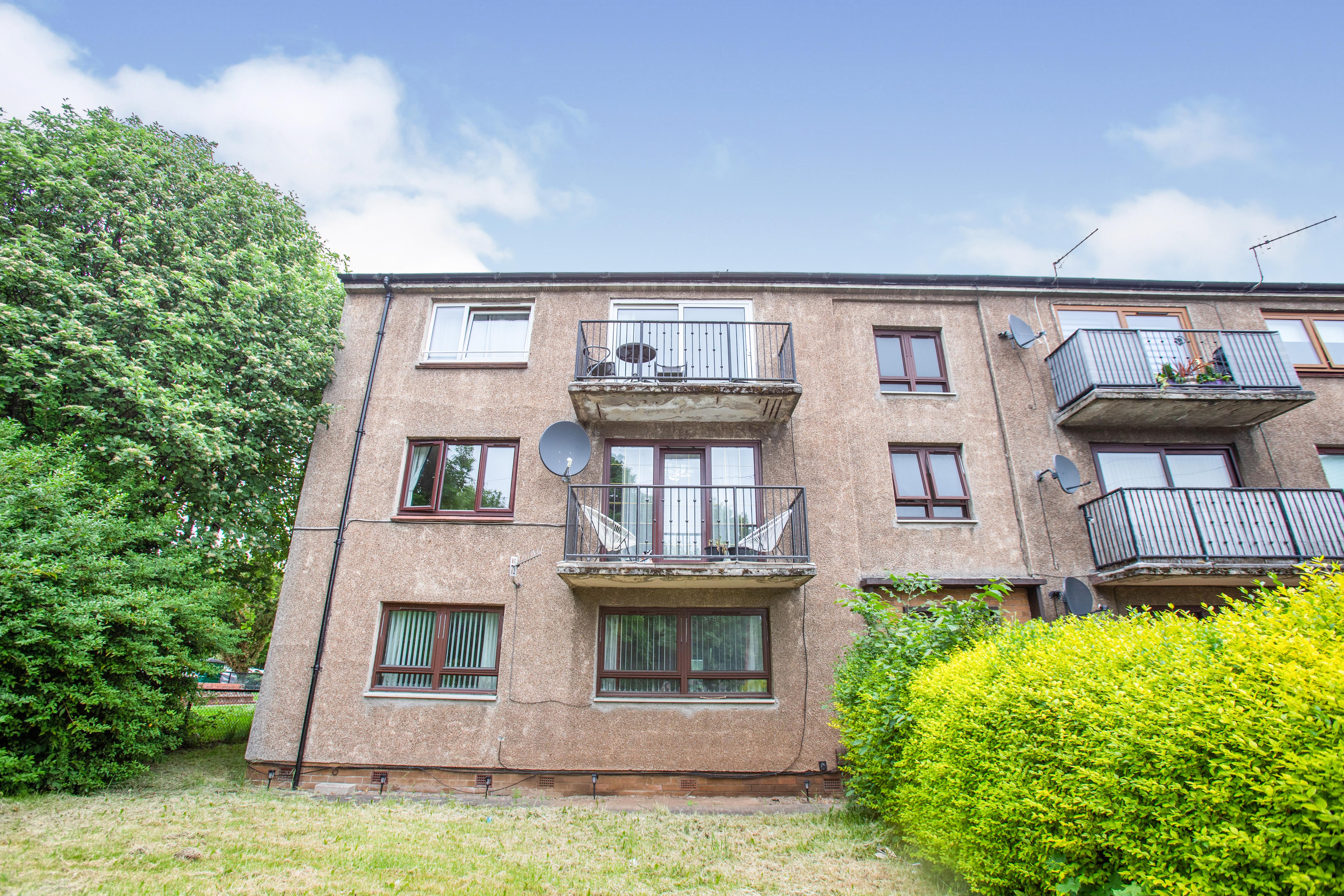 3 bedroom flat for sale in 36 Myrekirk Terrace, Dundee, DD2 4SP