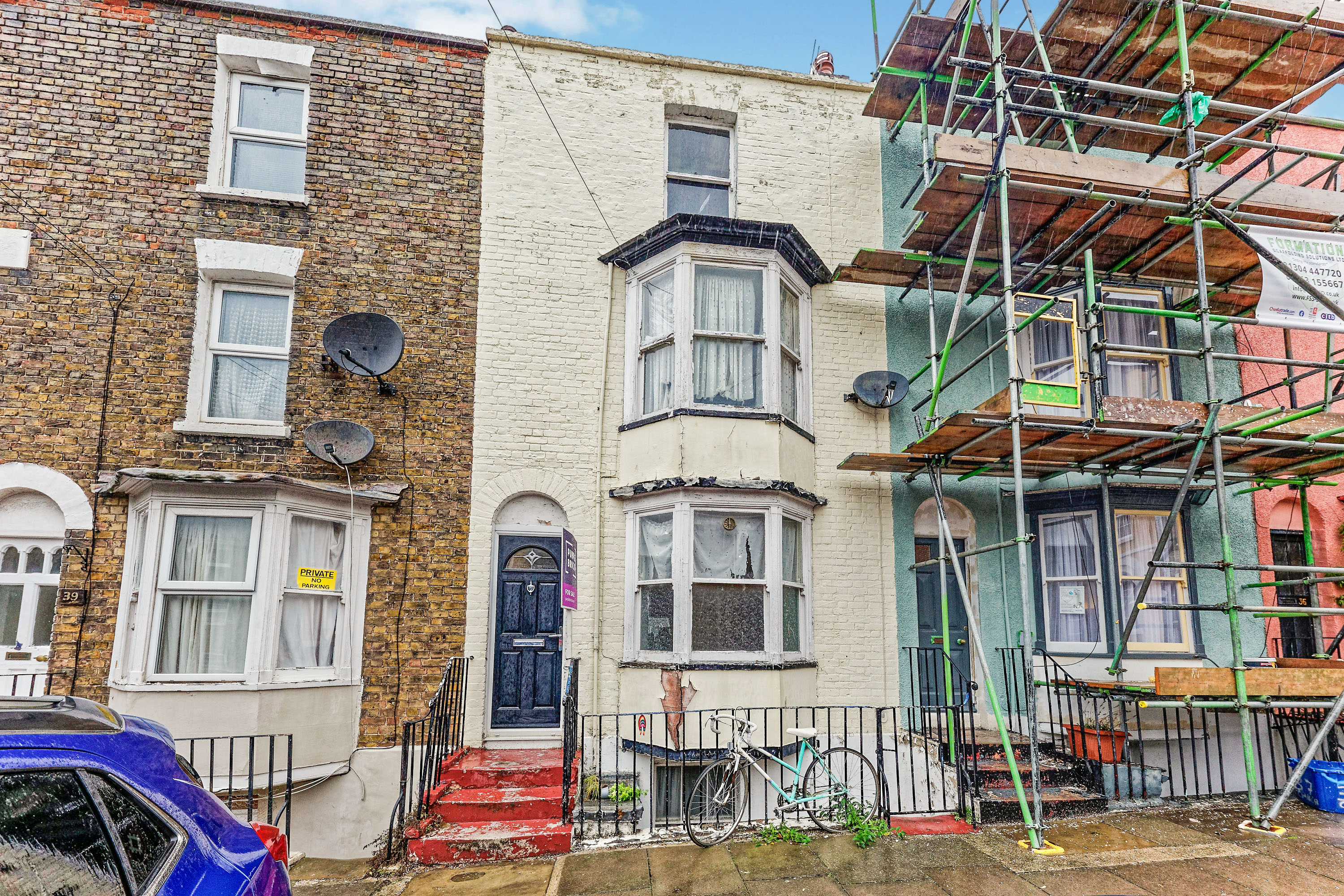 3 bedroom terraced house for sale in Camden Square, Ramsgate, CT11 8HS