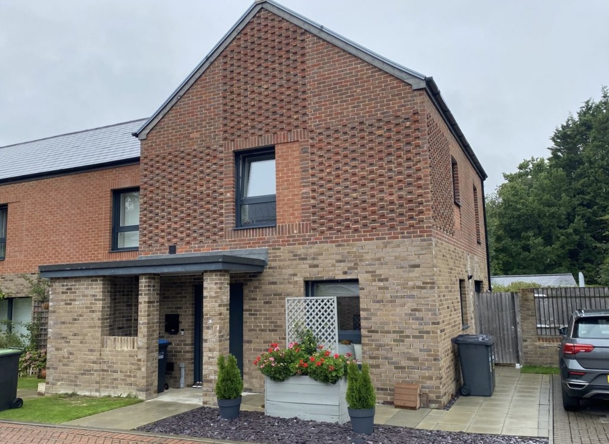 3 bedroom end of terrace house for sale in The Pheasantry, Crawley Down ...