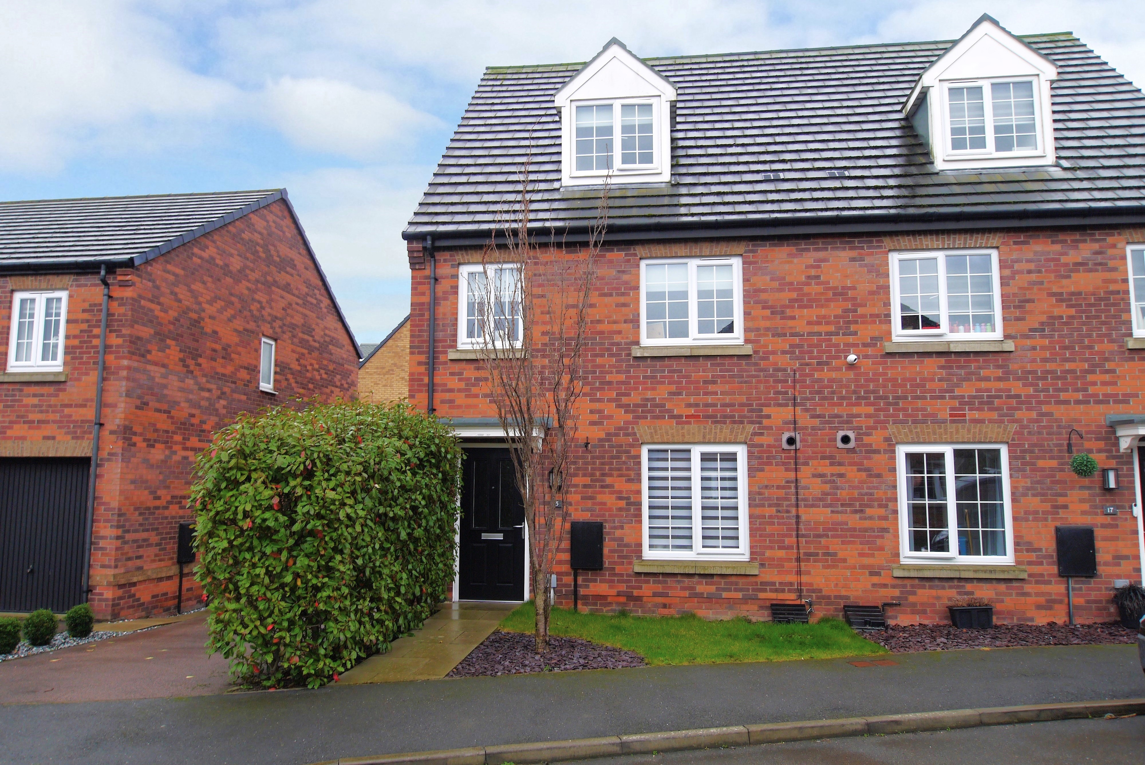 4 bedroom semi-detached house for sale in Wensley Road, Rotherham, S60 8WD