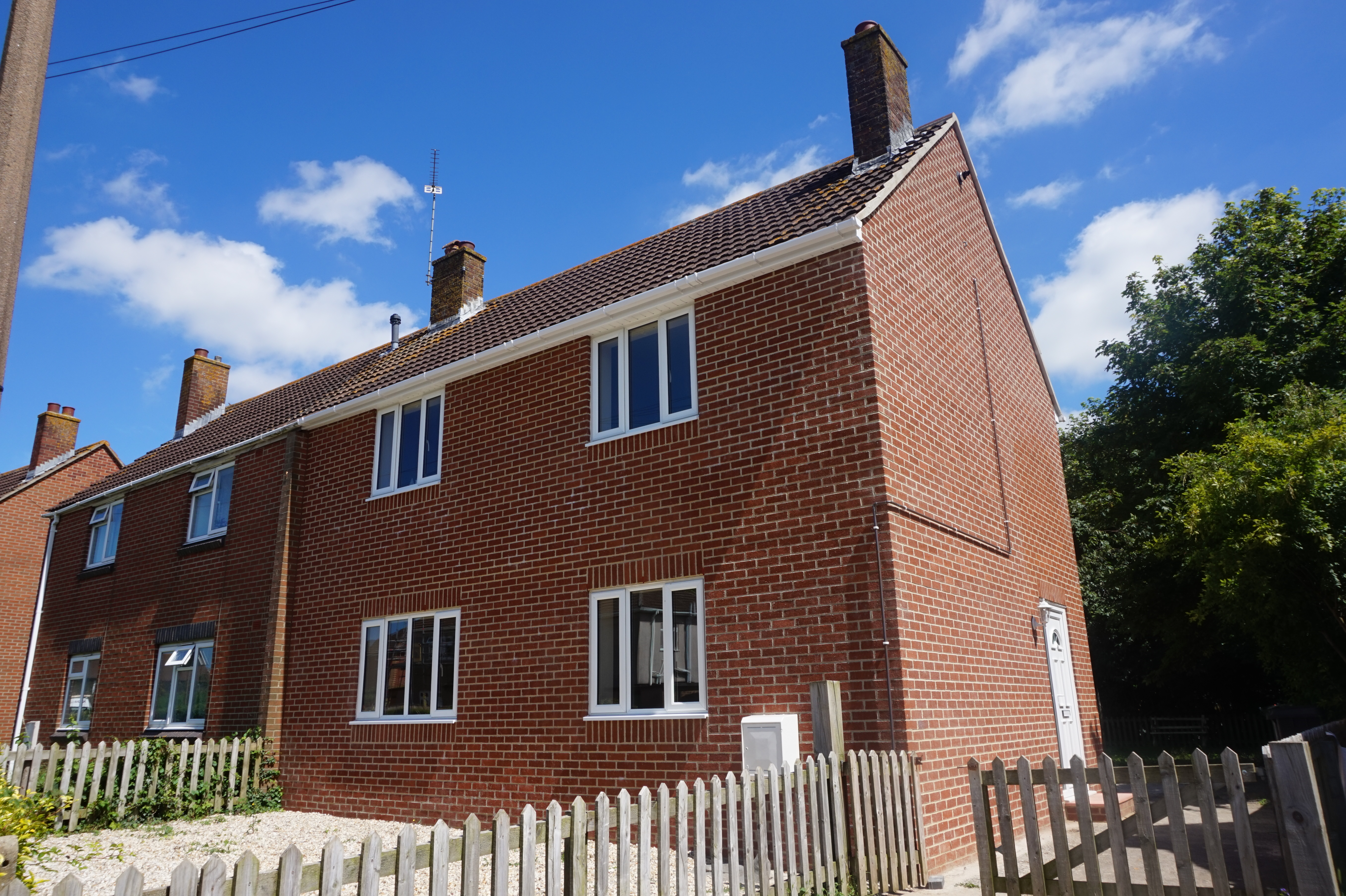 3 bedroom semi-detached house for sale in Queensway, Little Stoke, BS34 6LH