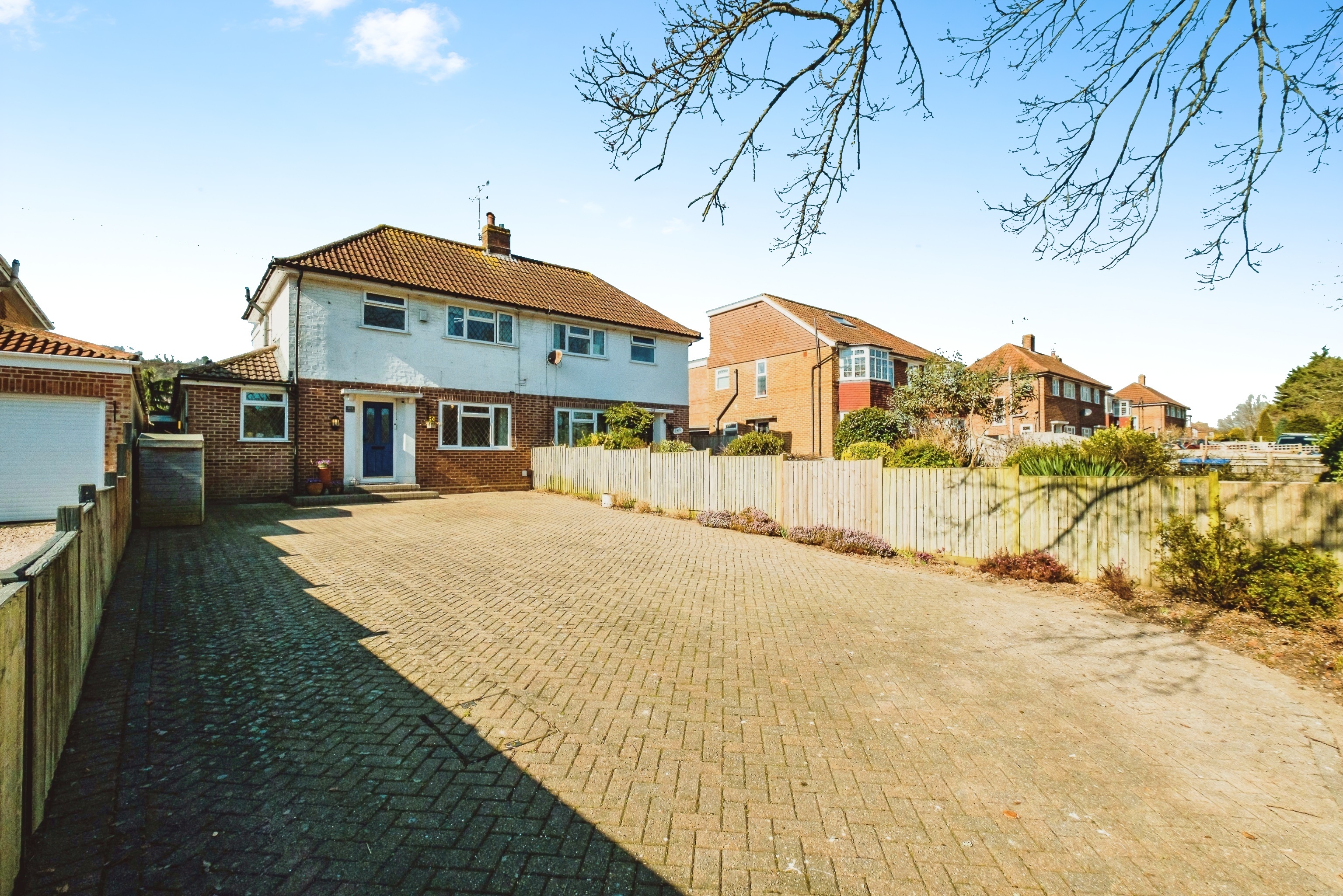 4 bedroom semi-detached house for sale in Findon Road, Worthing, BN14 0HA
