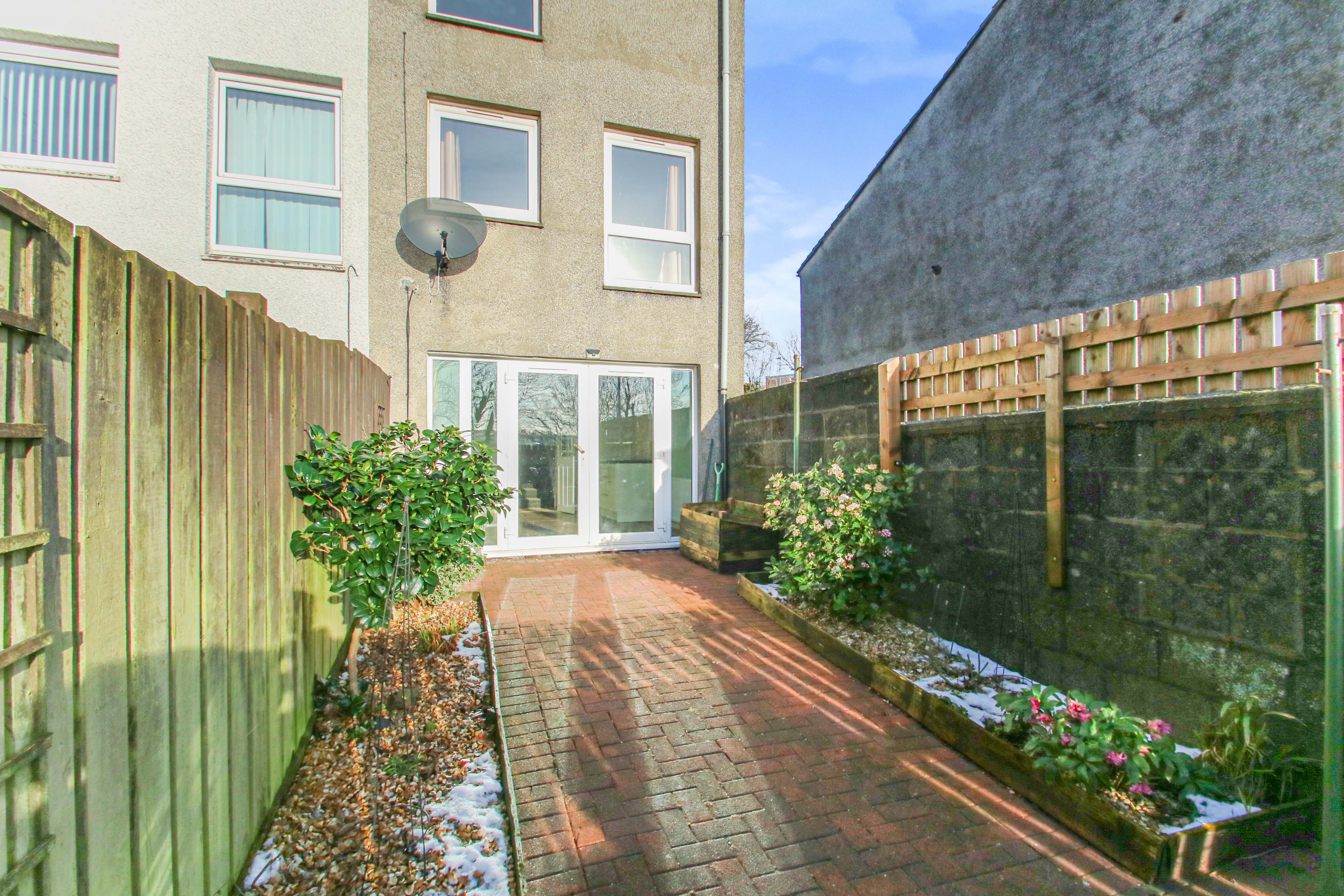 3 bedroom town house for sale in Greenrigg Road, Glasgow, G67 2PW