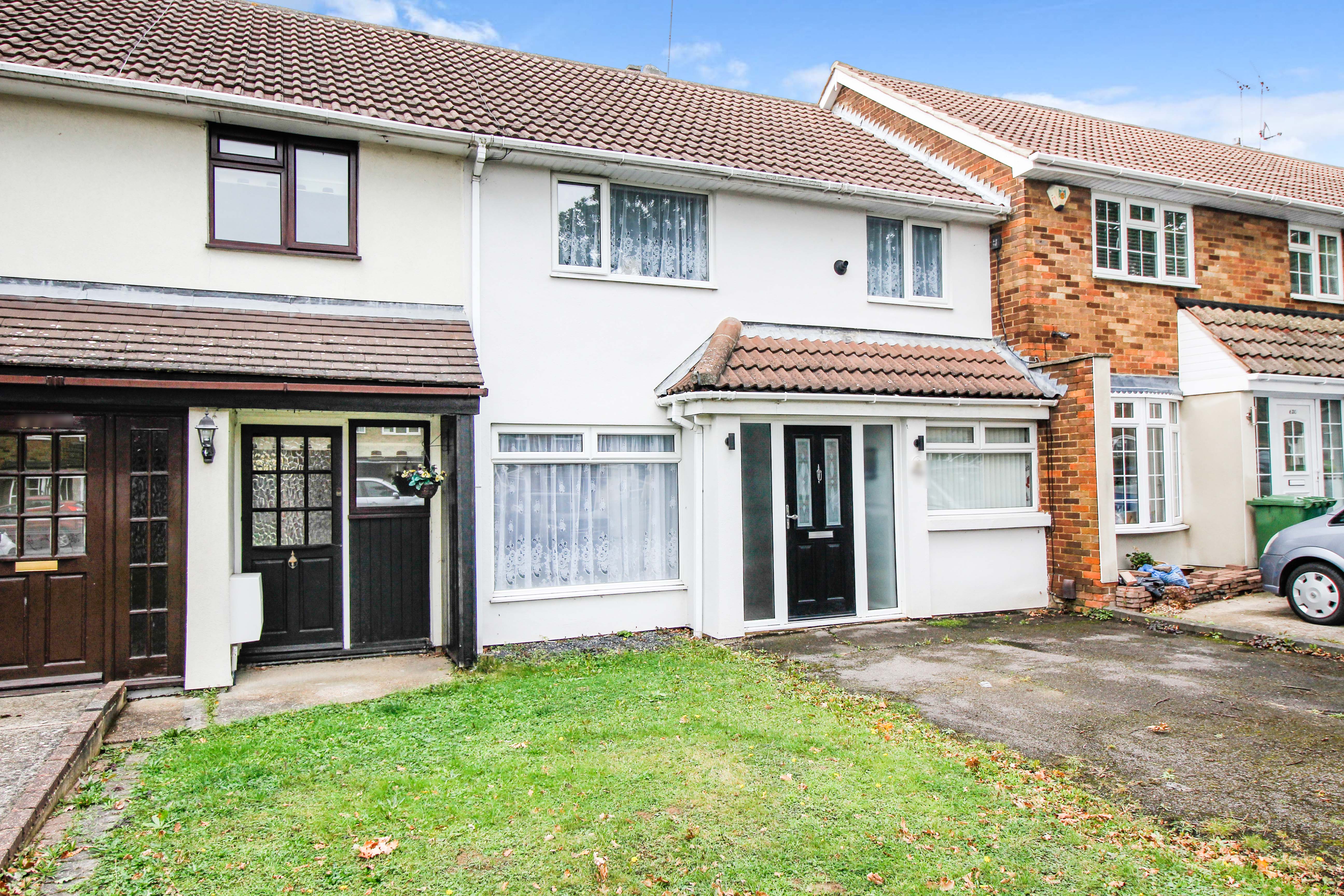 3 bedroom terraced house for sale in Whitmore Way, Basildon, SS14 2EP