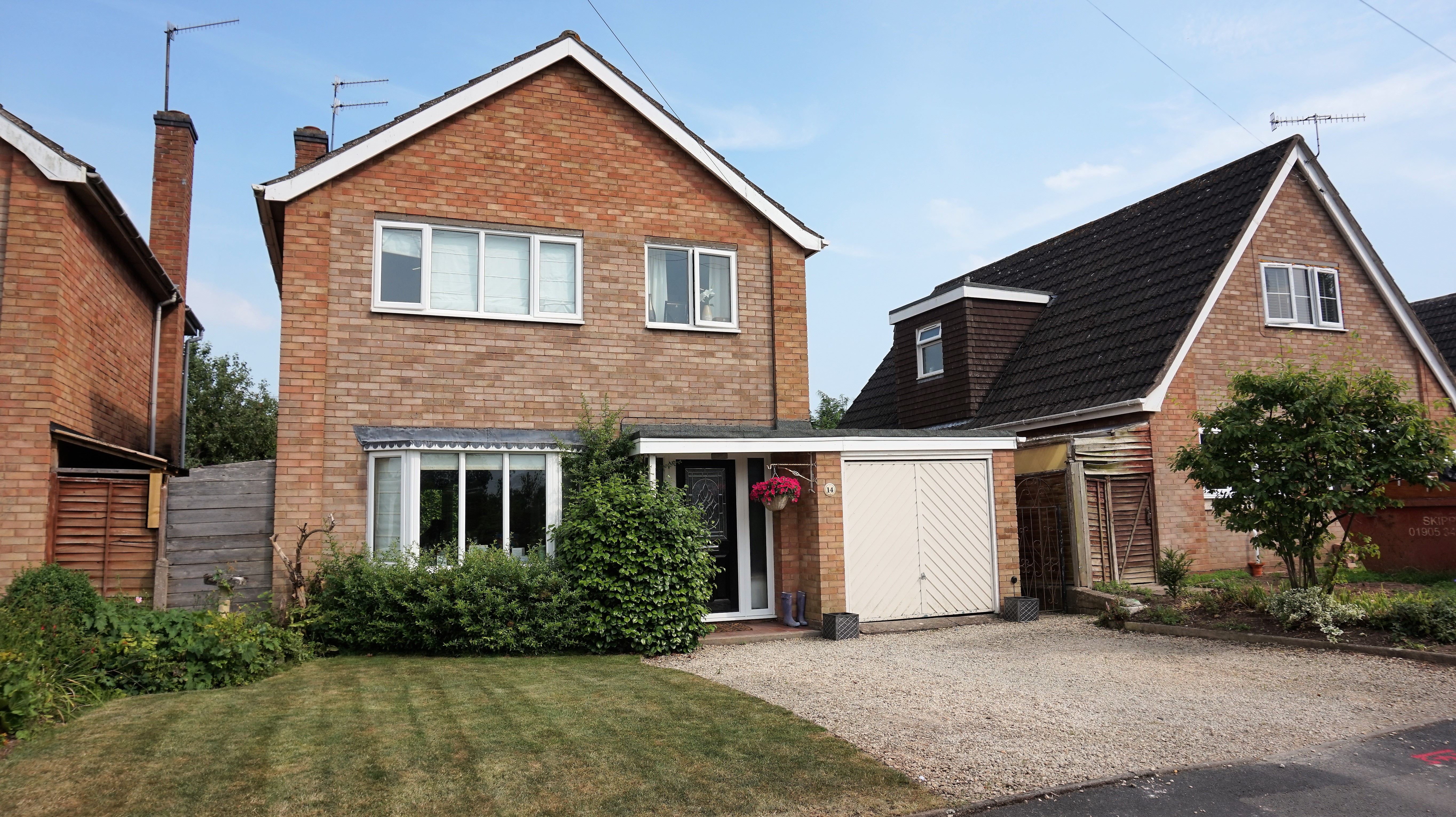 3 bedroom detached house for sale in Lyfs Lane, Kempsey, WR5 3JN
