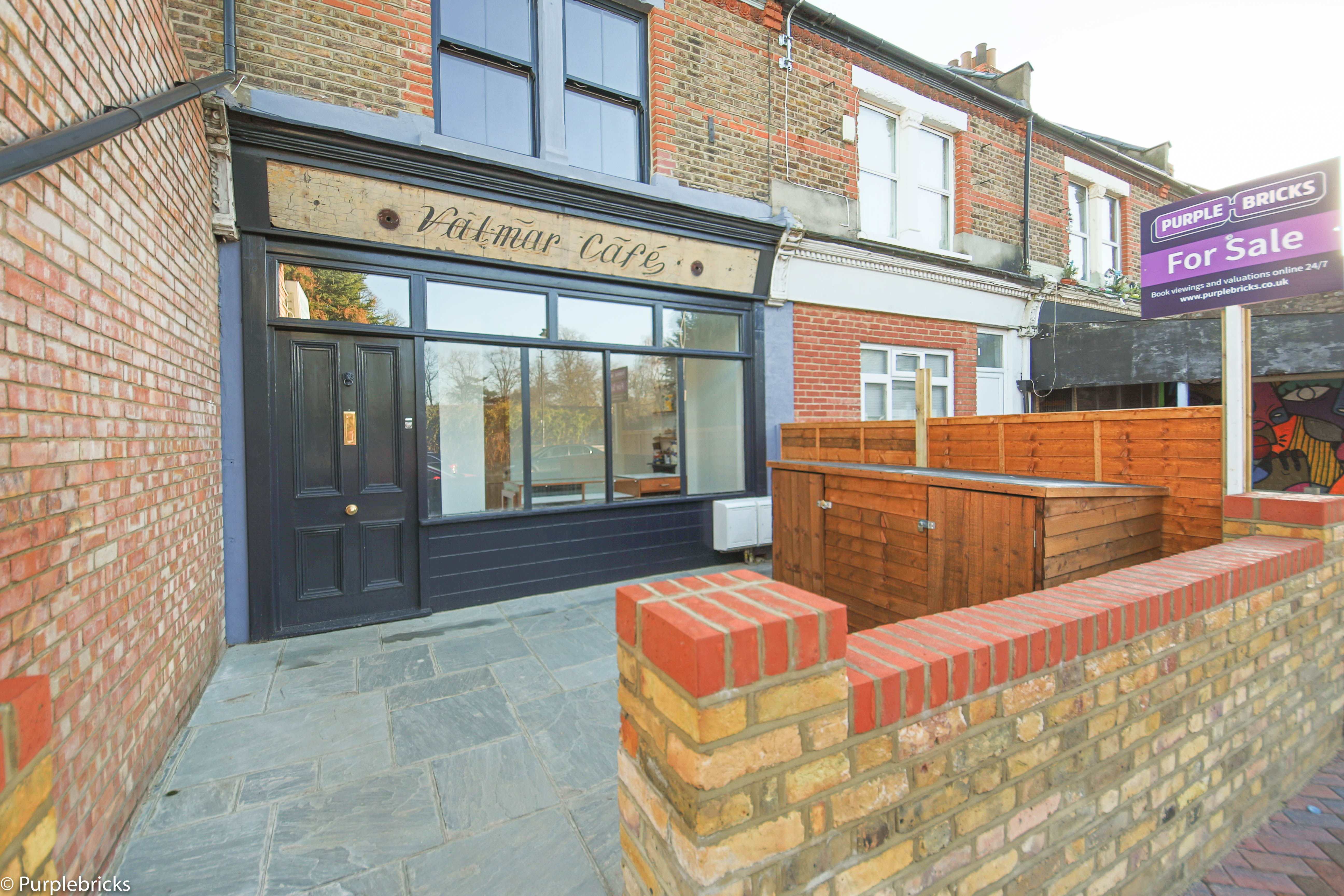 2 bedroom flat for sale in Maple Road, Penge, SE20 8JB