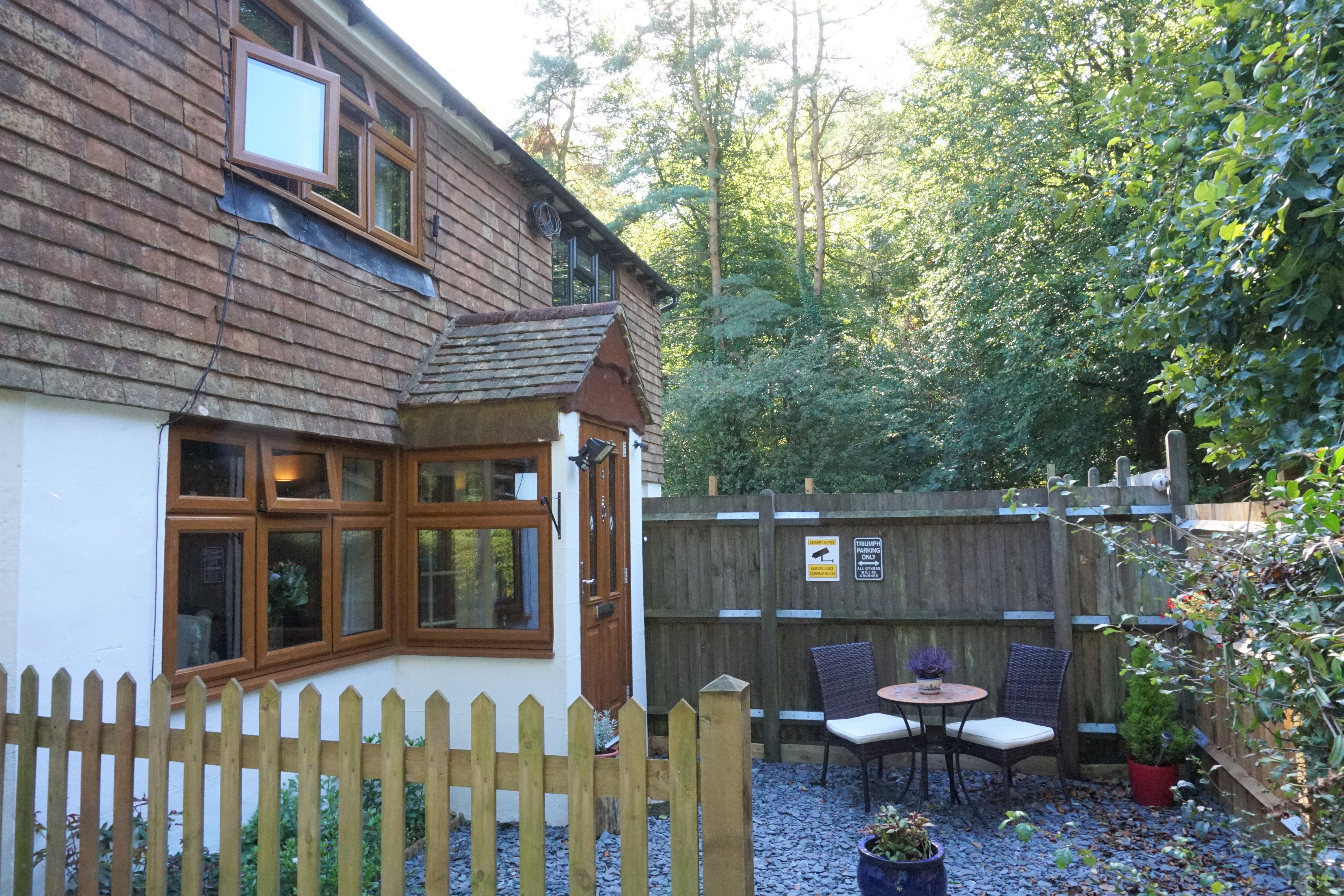 2 bedroom cottage for sale in Goathurst Common, Sevenoaks, TN14 6JD