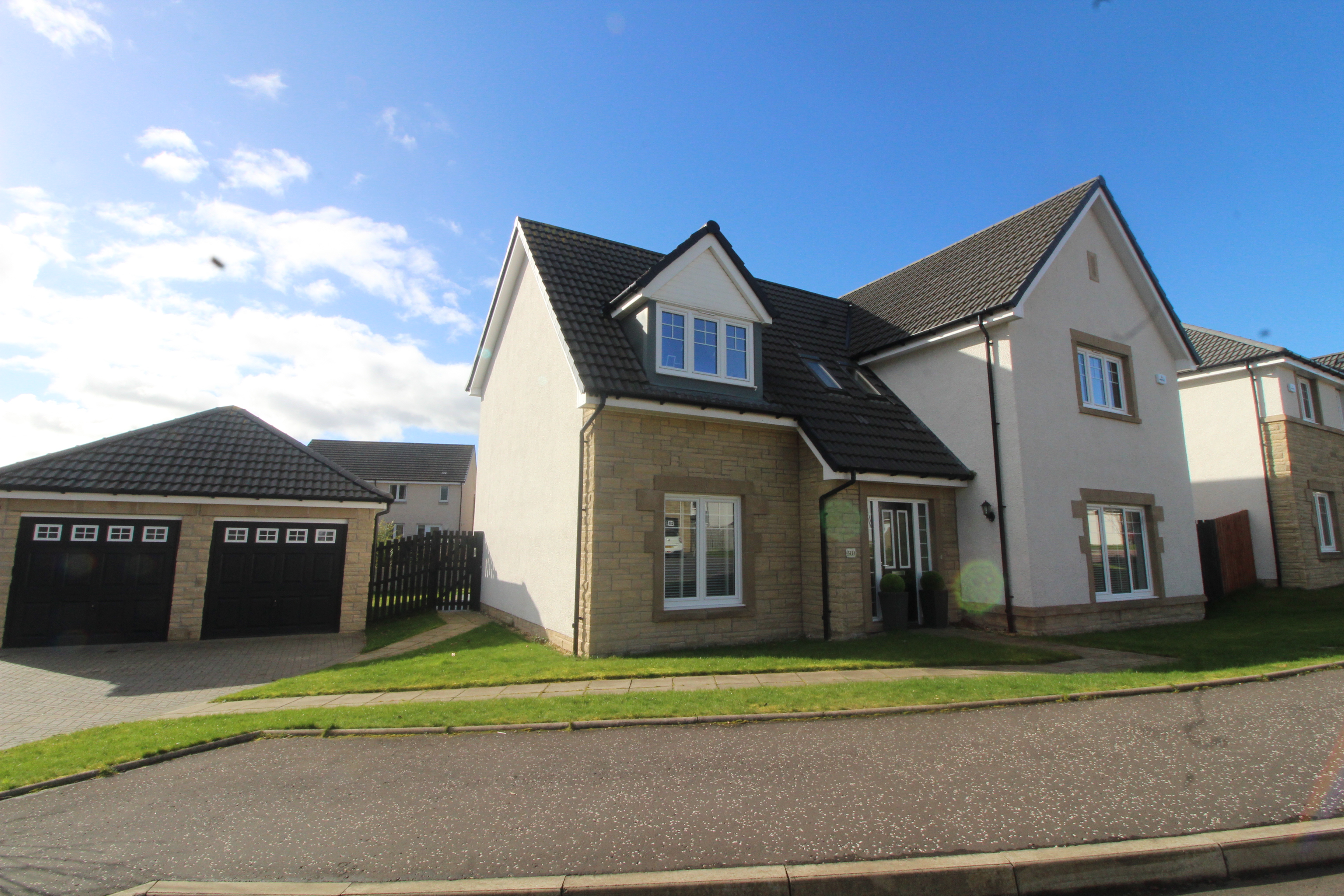 5 bedroom detached house for sale in Donaldson Road, Falkirk, FK2 9TF