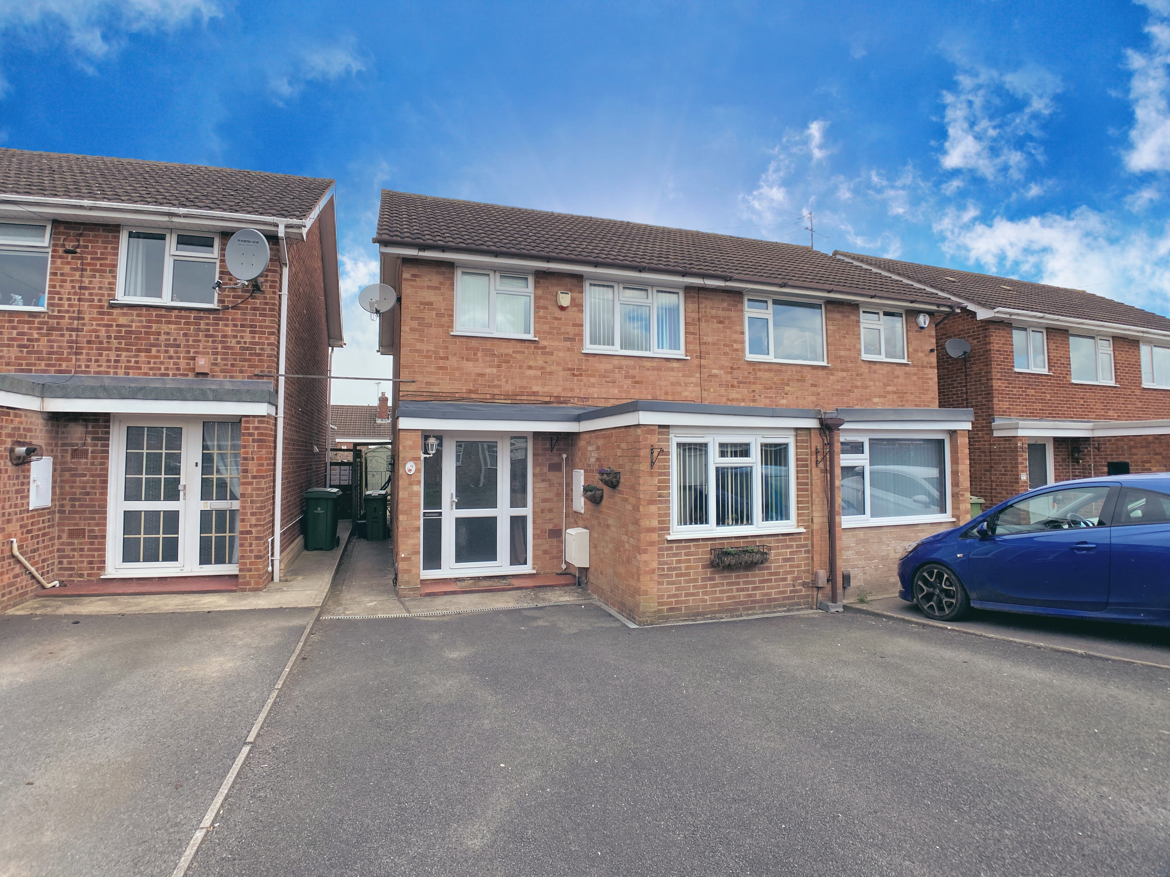 3 bedroom semi-detached house for sale in Springbank Grove, Cheltenham ...