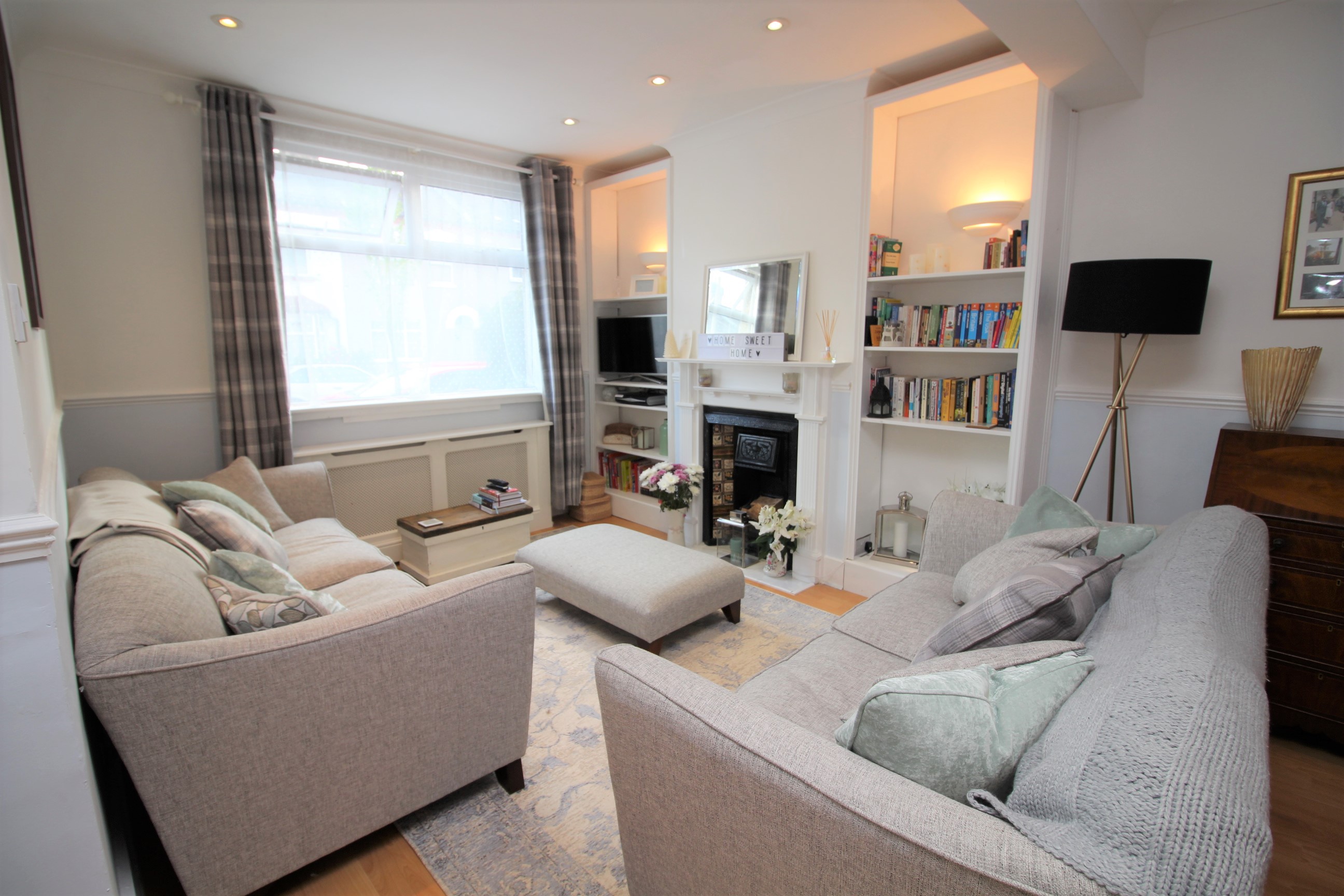 2 bedroom terraced house for sale in Falcon Road, Enfield, EN3 4LX