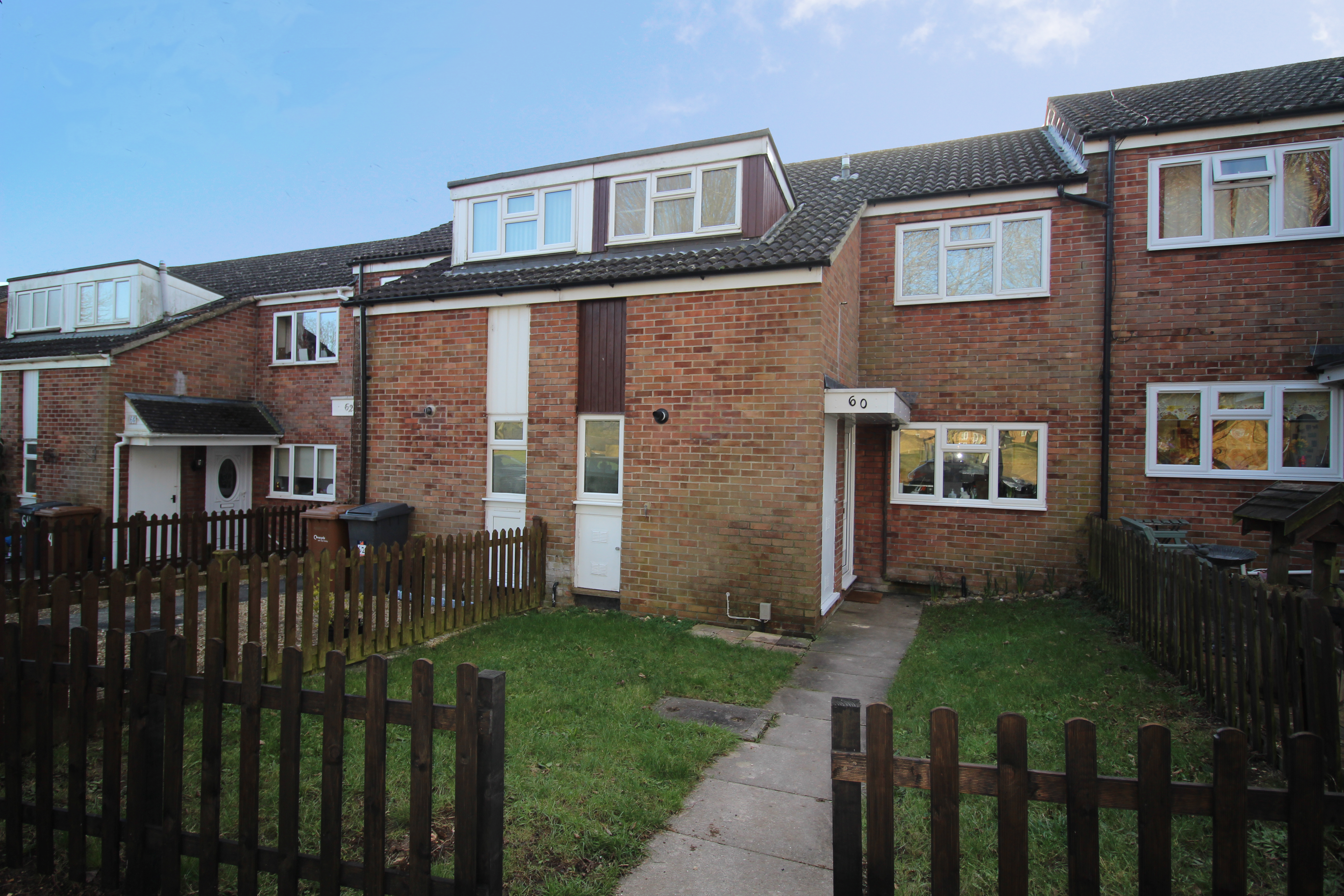 3 bedroom terraced house for sale in Roman Way, Andover, SP10 5JJ
