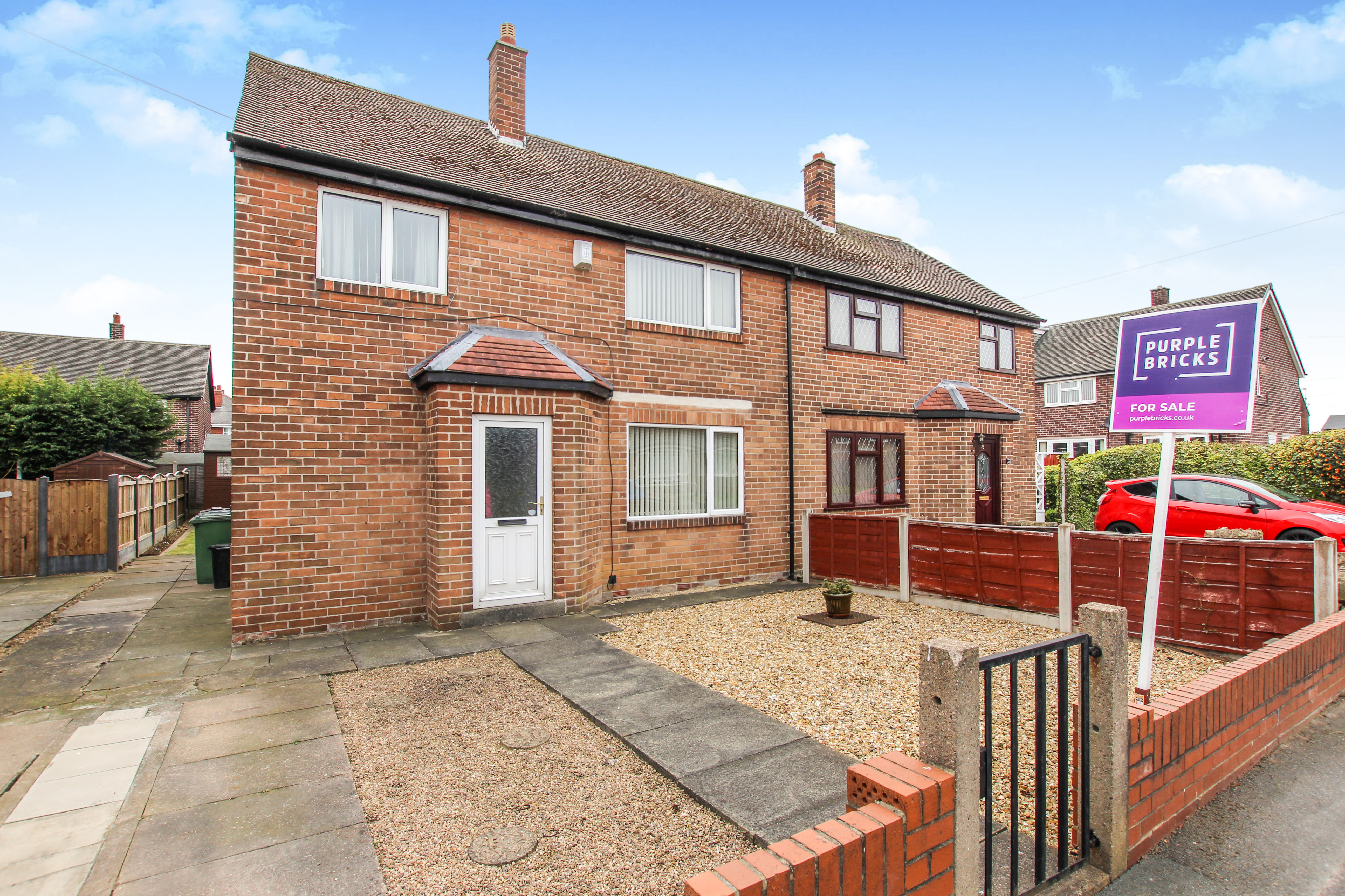 3 bedroom semi-detached house for sale in Home Lea, Rothwell, LS26 0PP