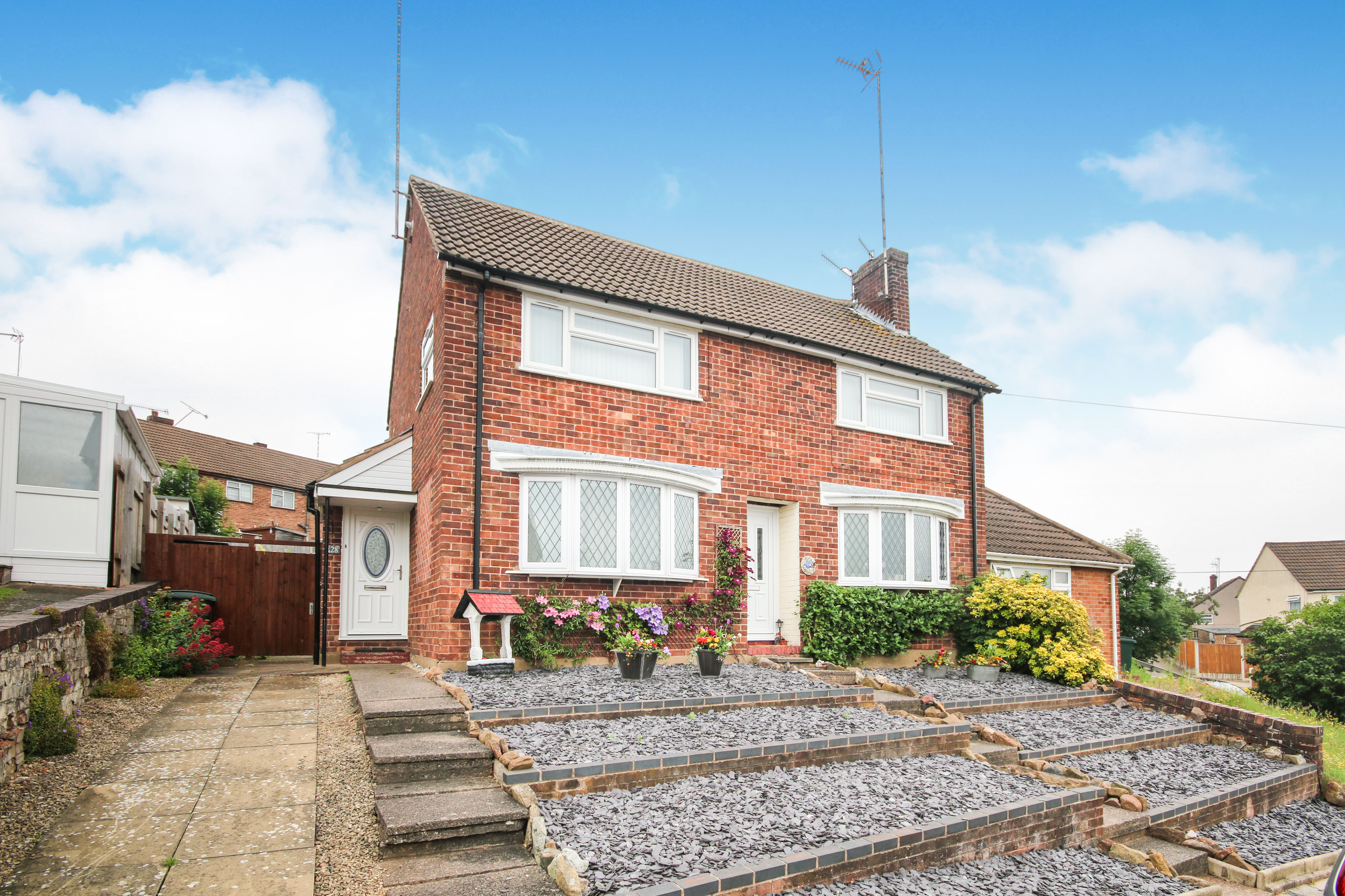 2 bedroom maisonette for sale in Buckingham Rise, Coventry, CV5 9HE