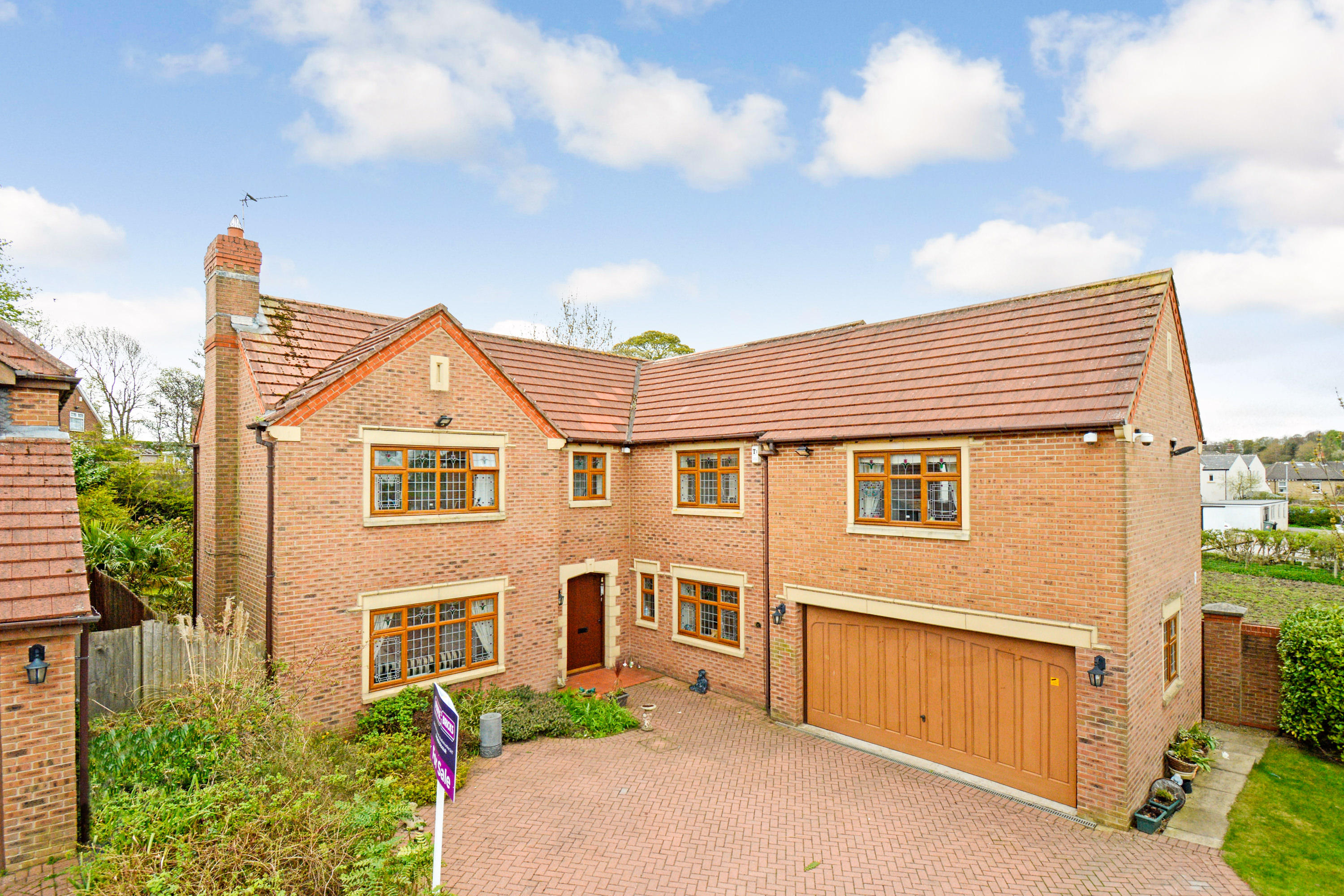 5 bedroom detached house for sale in Cricketers View, Leeds, LS17 8WD