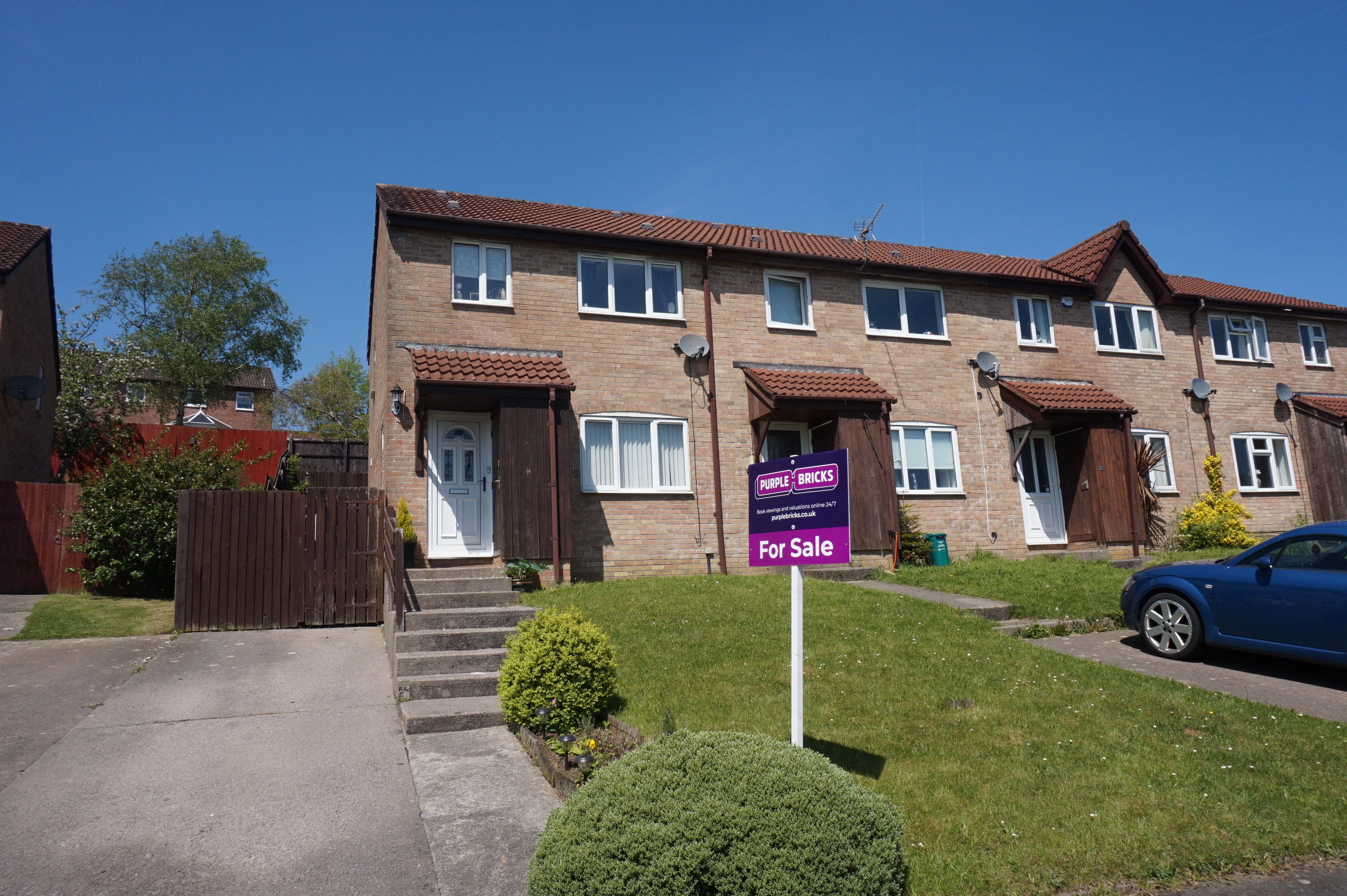 3 bedroom end of terrace house for sale in Llys Garth, Pontypridd, CF38 2JA