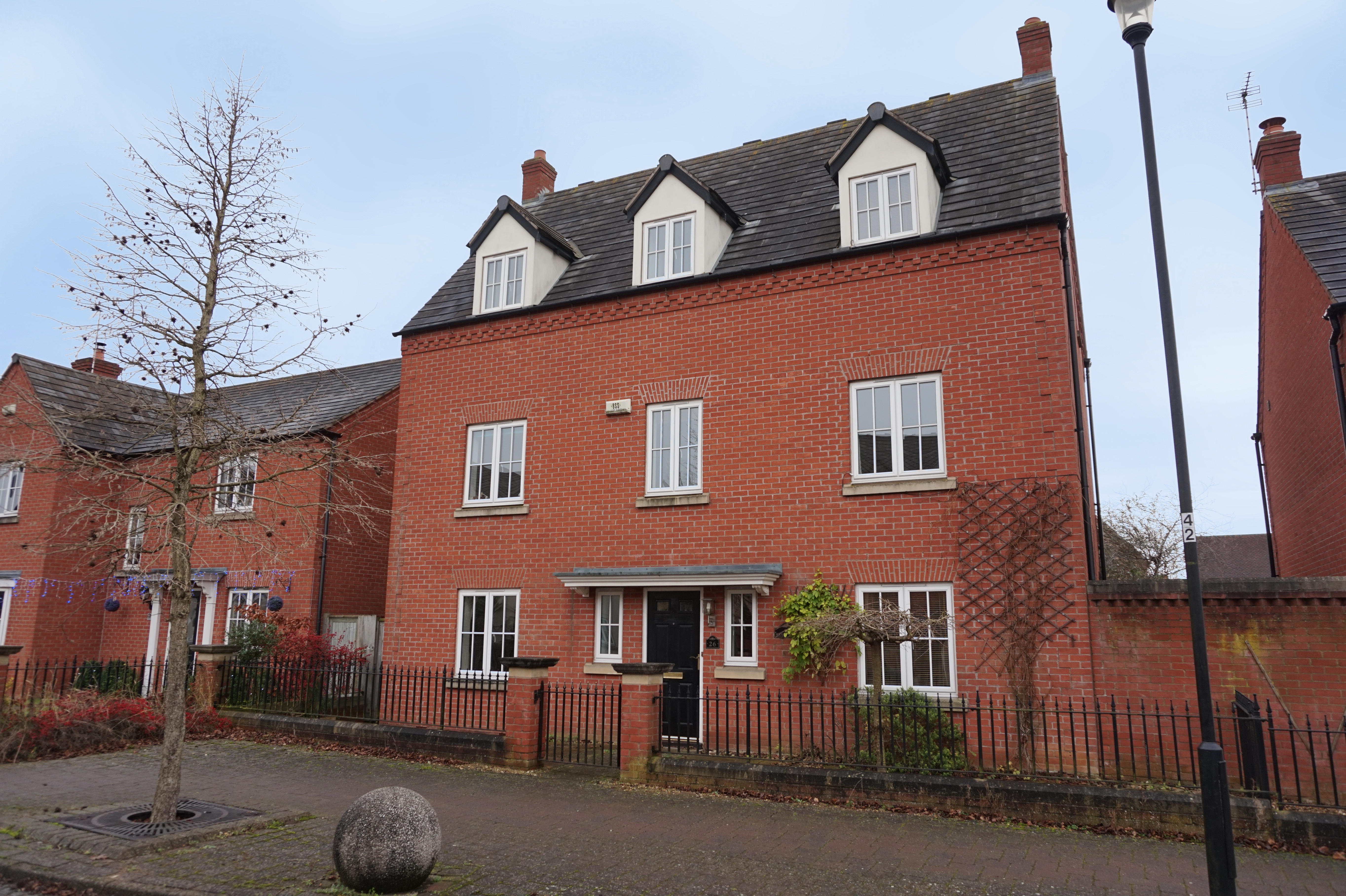 5 bedroom detached house for sale in Coton Park Drive, Rugby, CV23 0WN