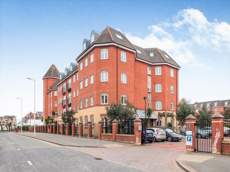 2 bedroom apartment for sale in Quebec Quay, Liverpool, L3 4EP