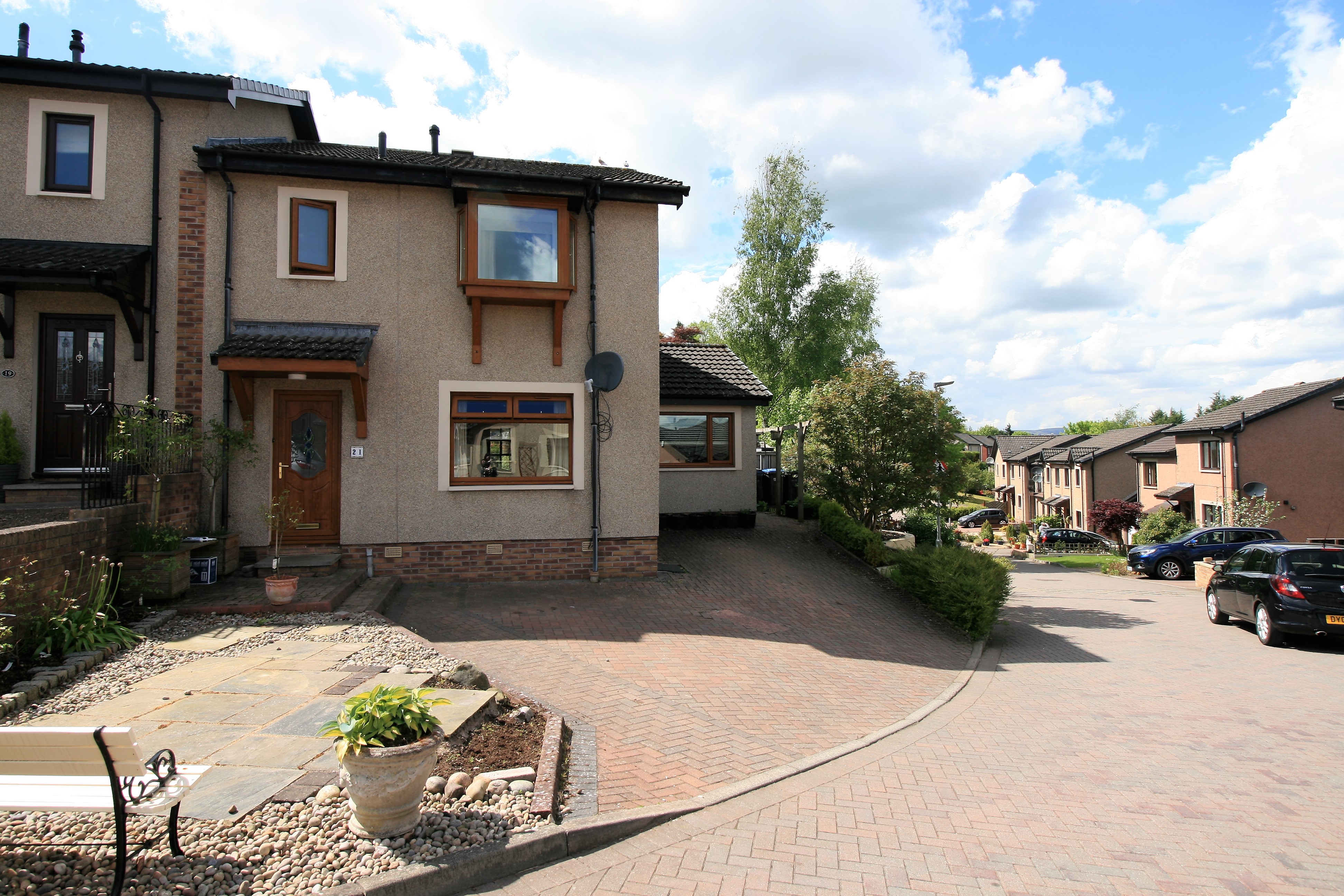 4 bedroom semi-detached house for sale in Roger Quin Gardens ...