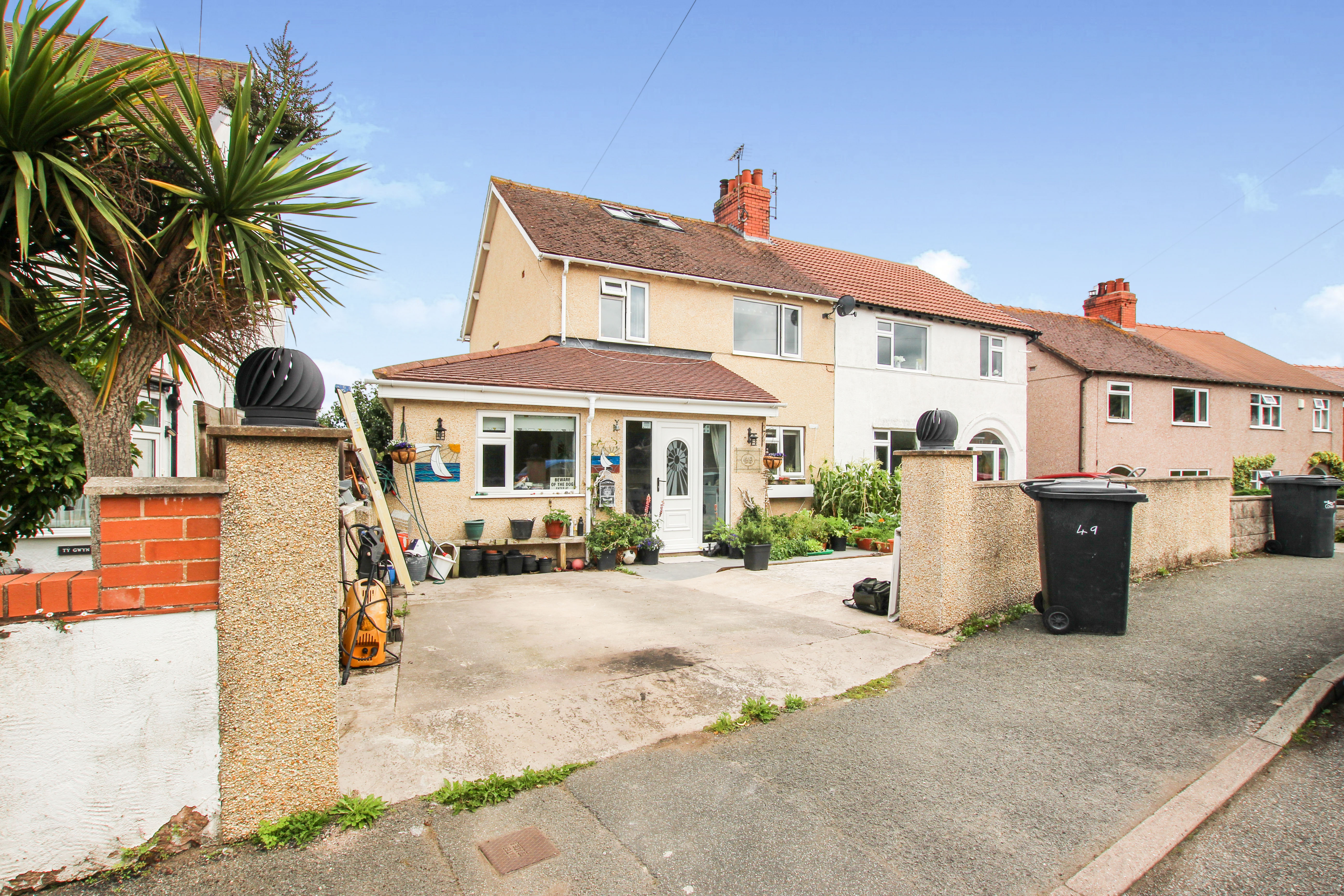 5 bedroom semi-detached house for sale in Groes Road, Colwyn Bay, LL29 8RA