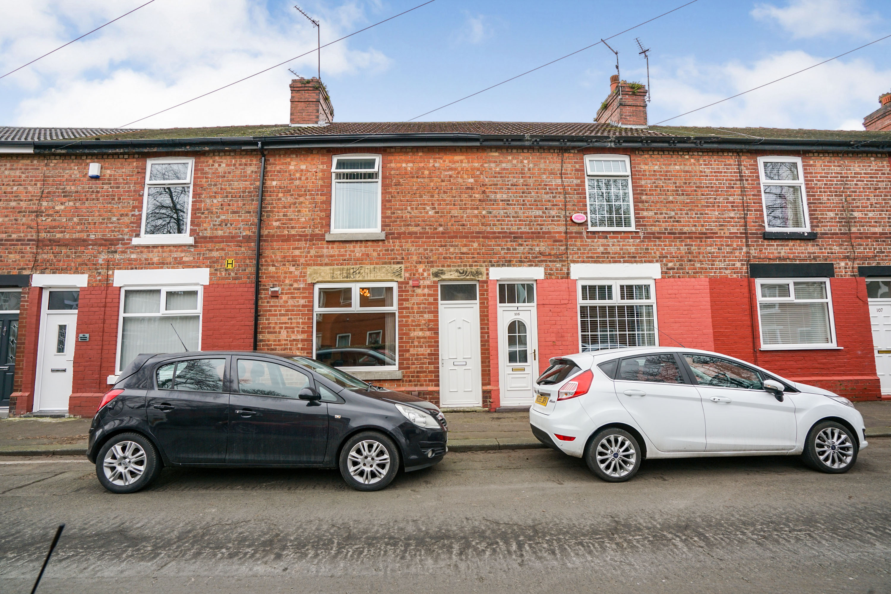 2 bedroom terraced house for sale in Lacy Street, Manchester, M32 8WL