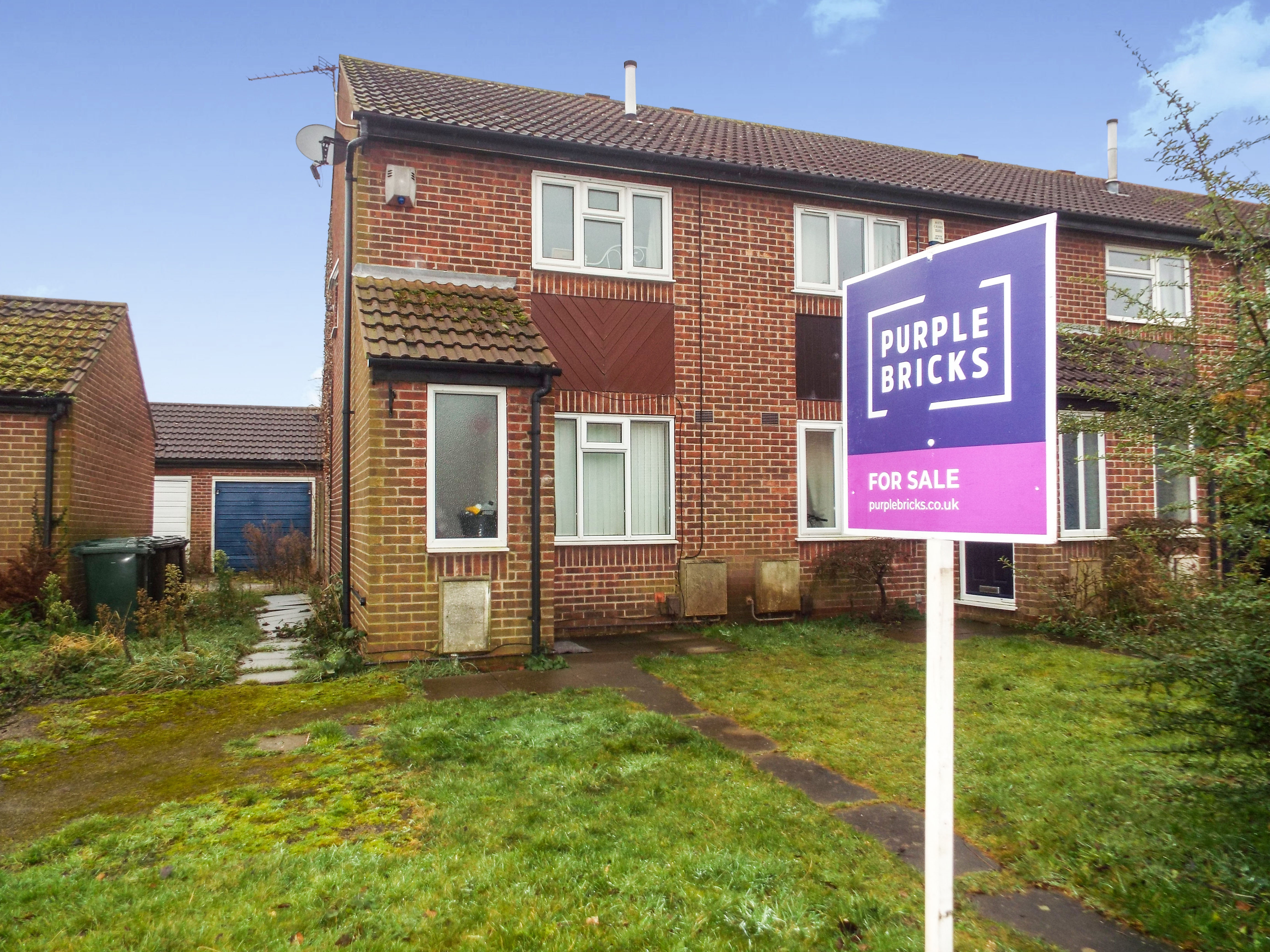 2 bedroom end of terrace house for sale in Northwold Avenue, West ...