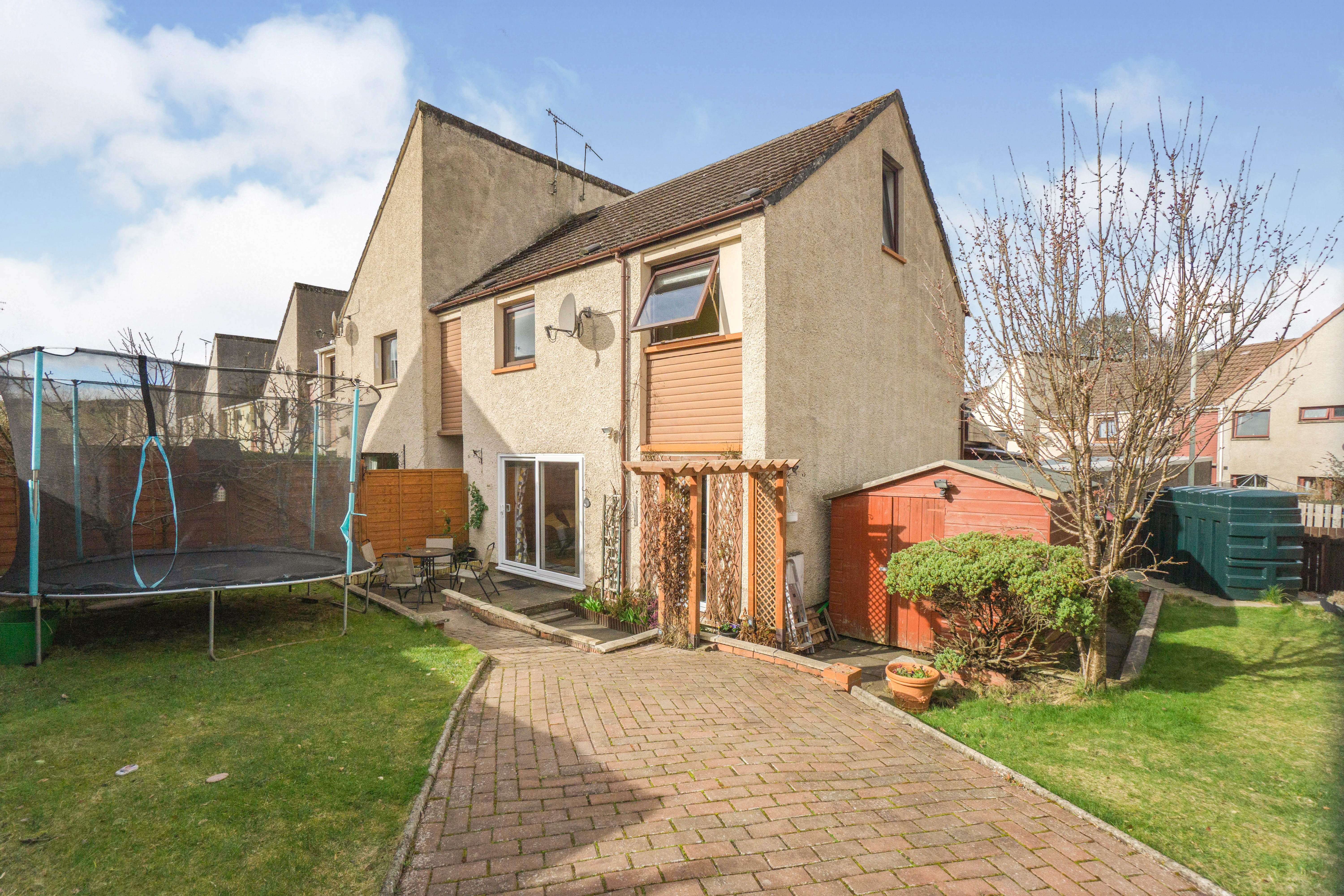 4 bedroom end of terrace house for sale in Bruce Avenue, Dingwall, IV15 9XG